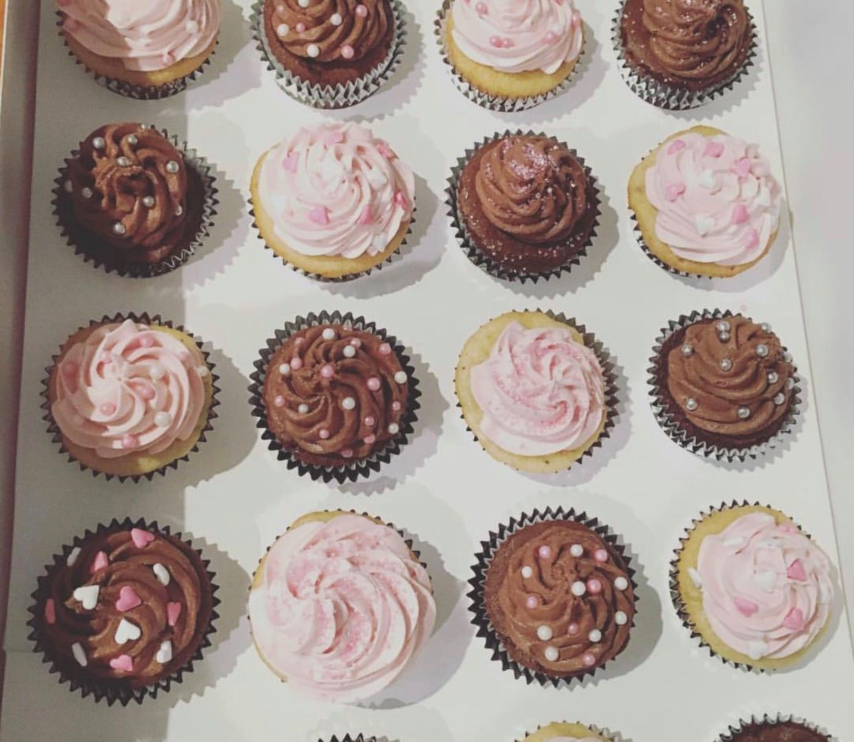 Vanilla cupcakes | bunch