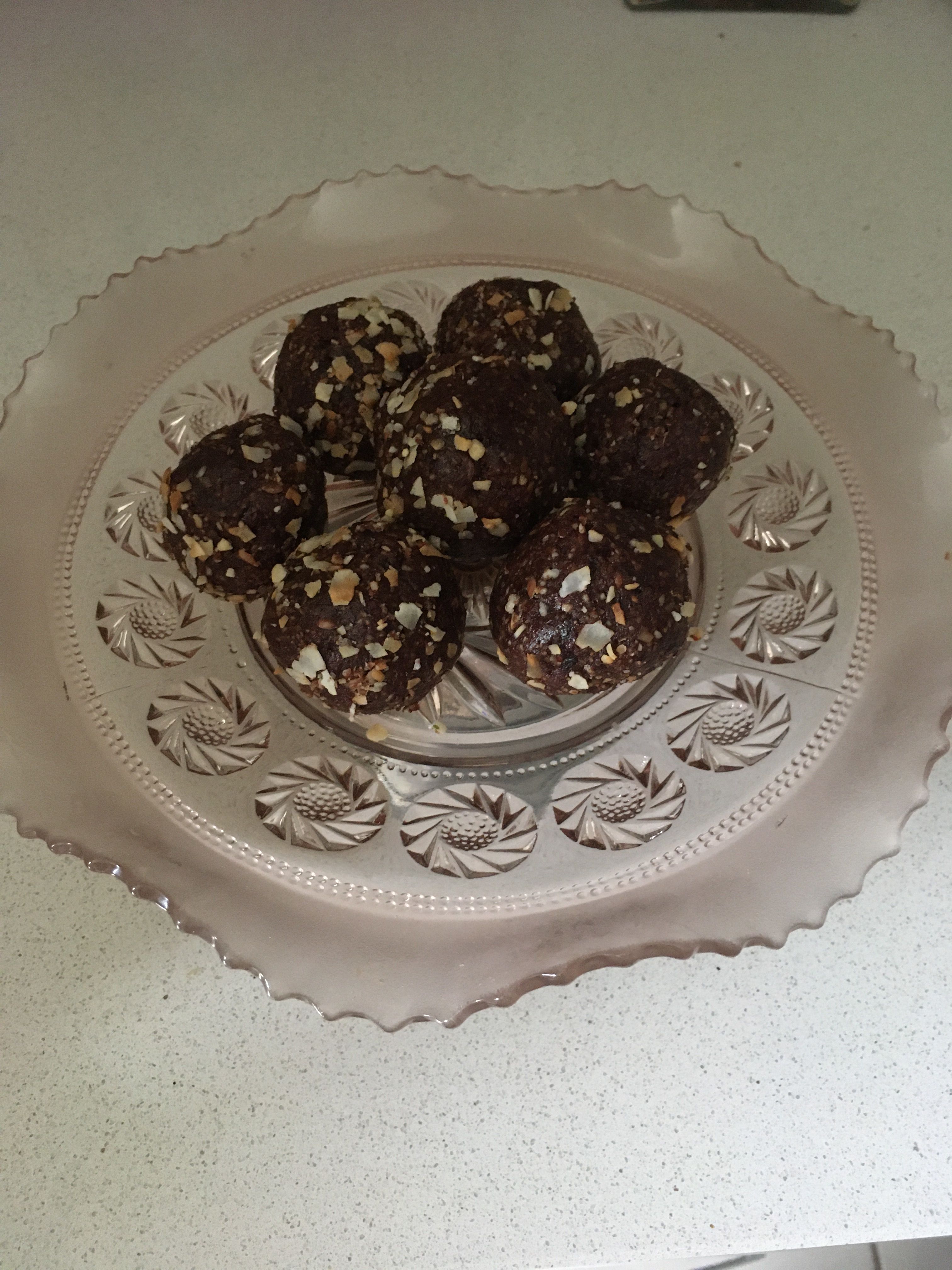 Jaffa bliss balls | bunch