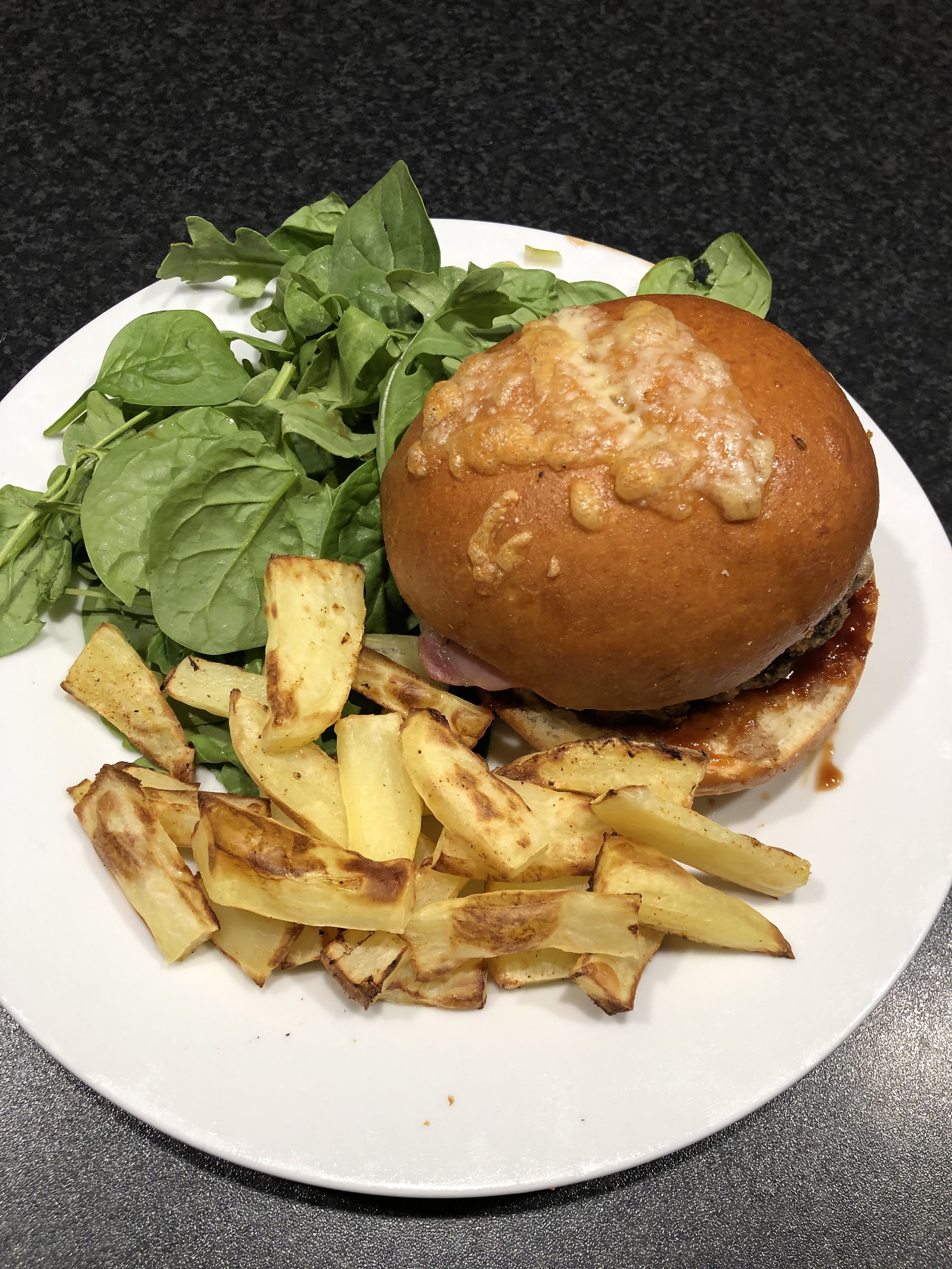 Smoky BBQ Beef Burger & Chips | bunch