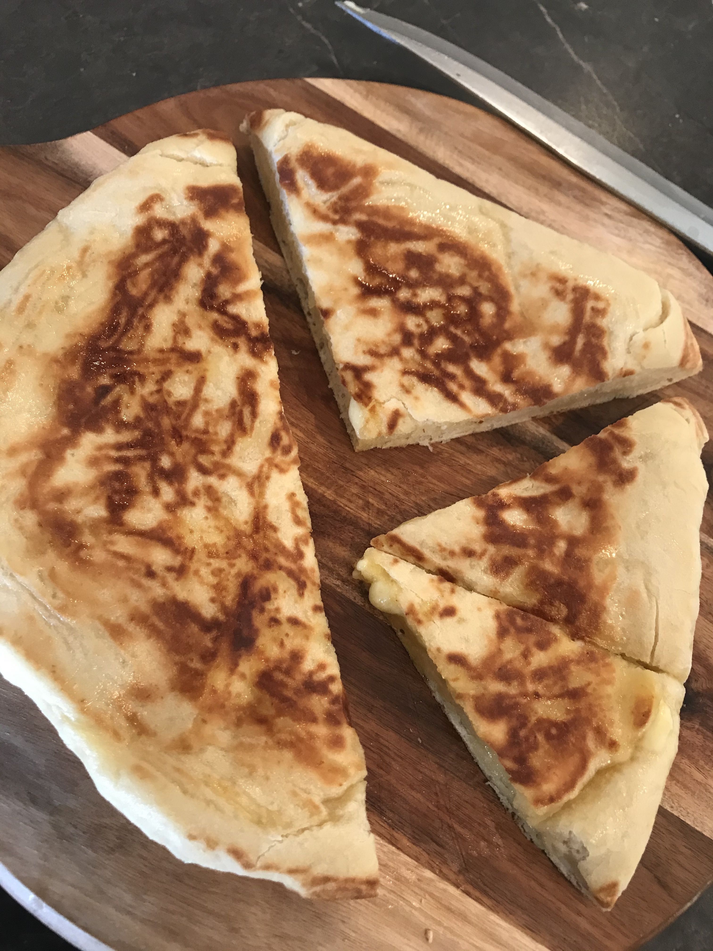 Cheese naan | bunch