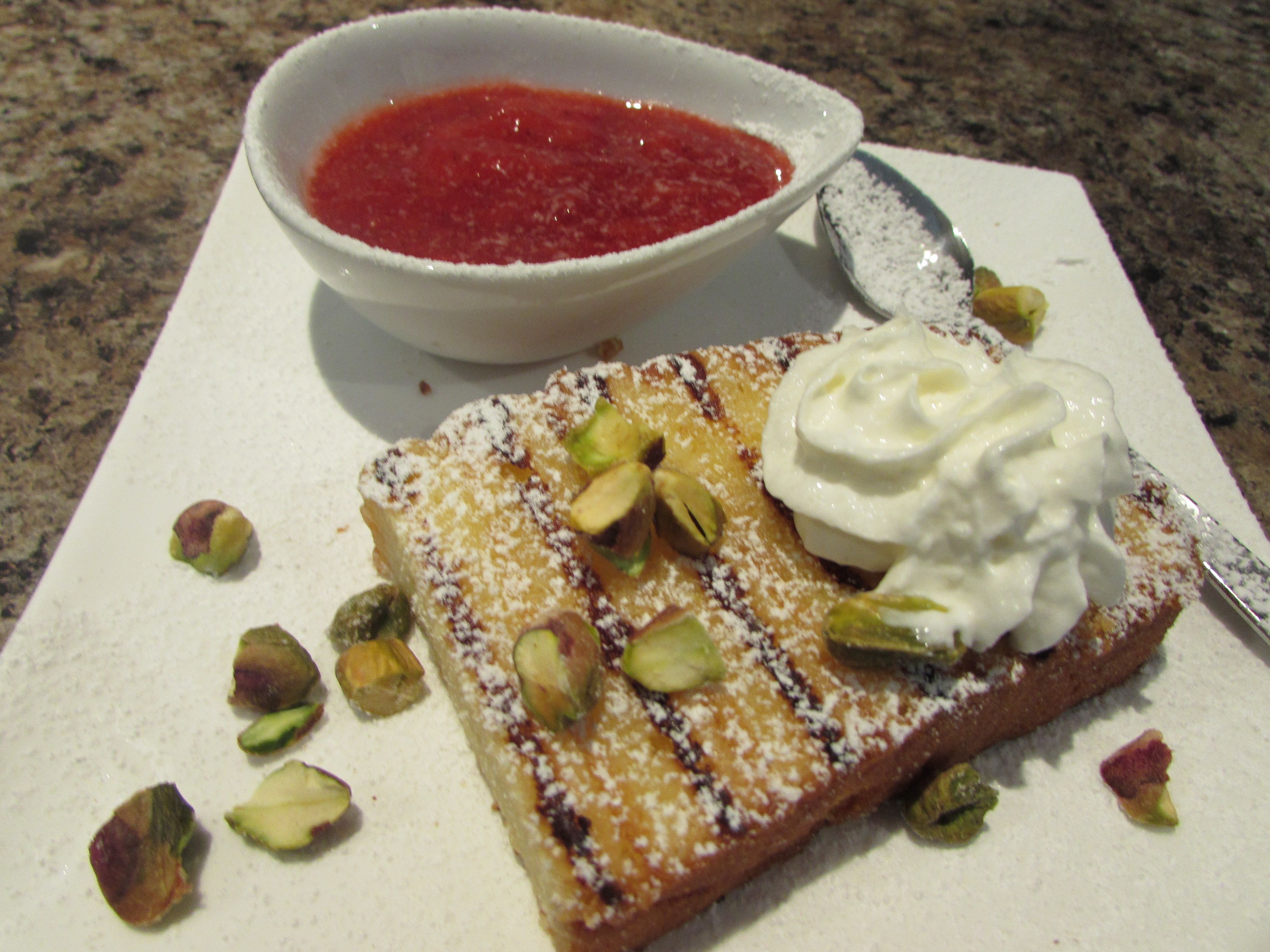 Grilled Madeira Cake with Strawberries & Cream | bunch