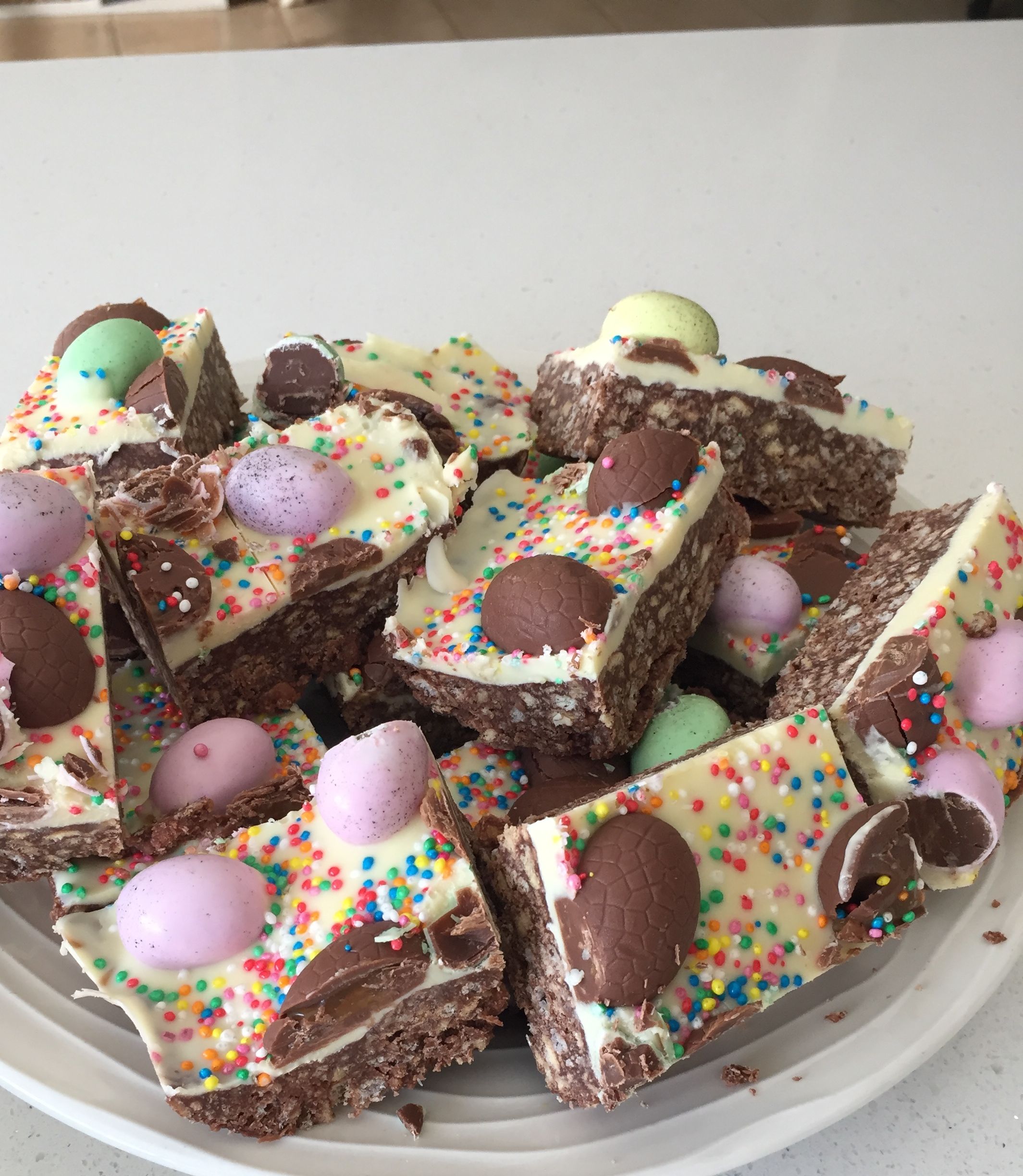 Chocolate crackle slice | bunch