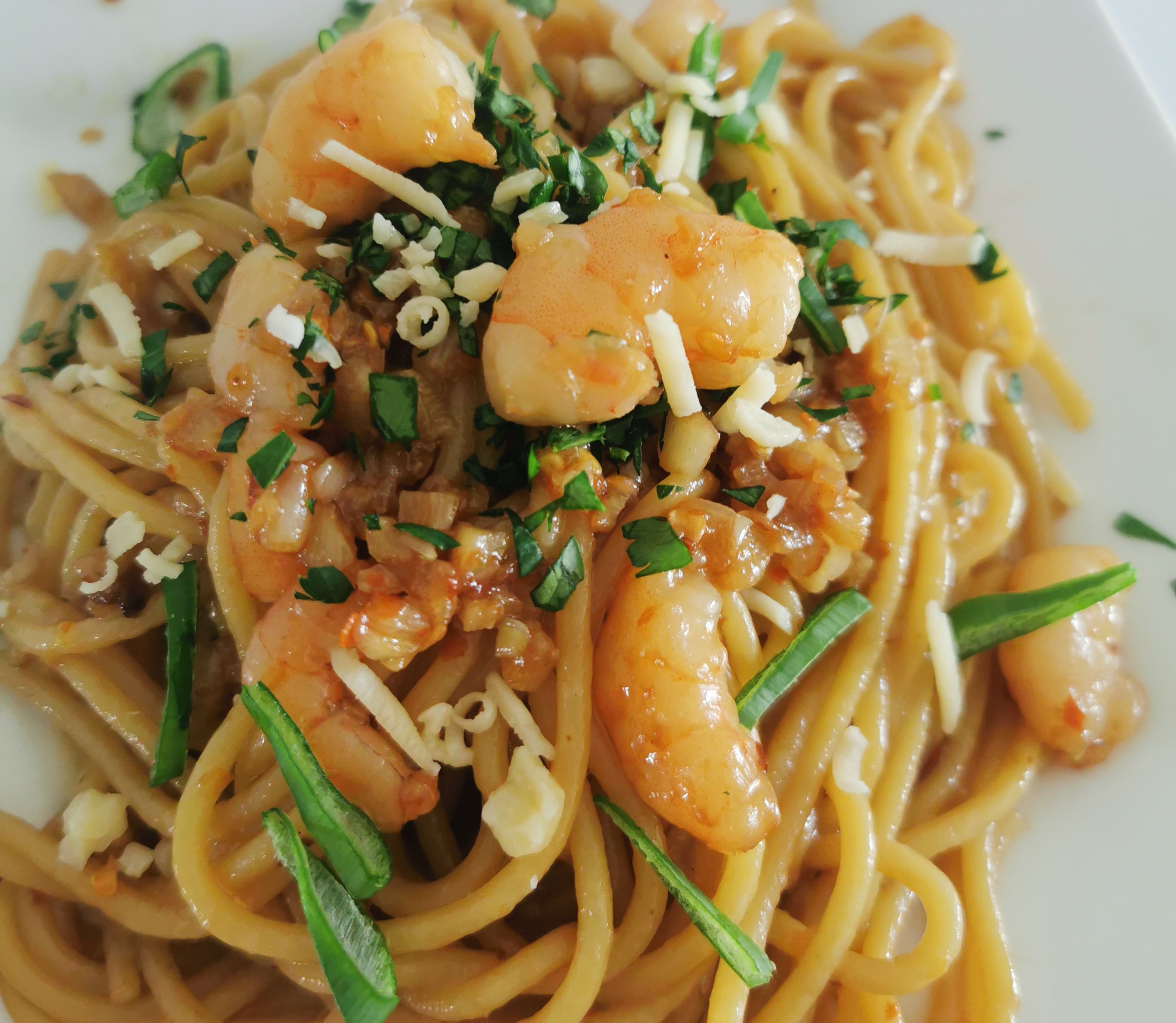 Garlic prawn pasta | bunch