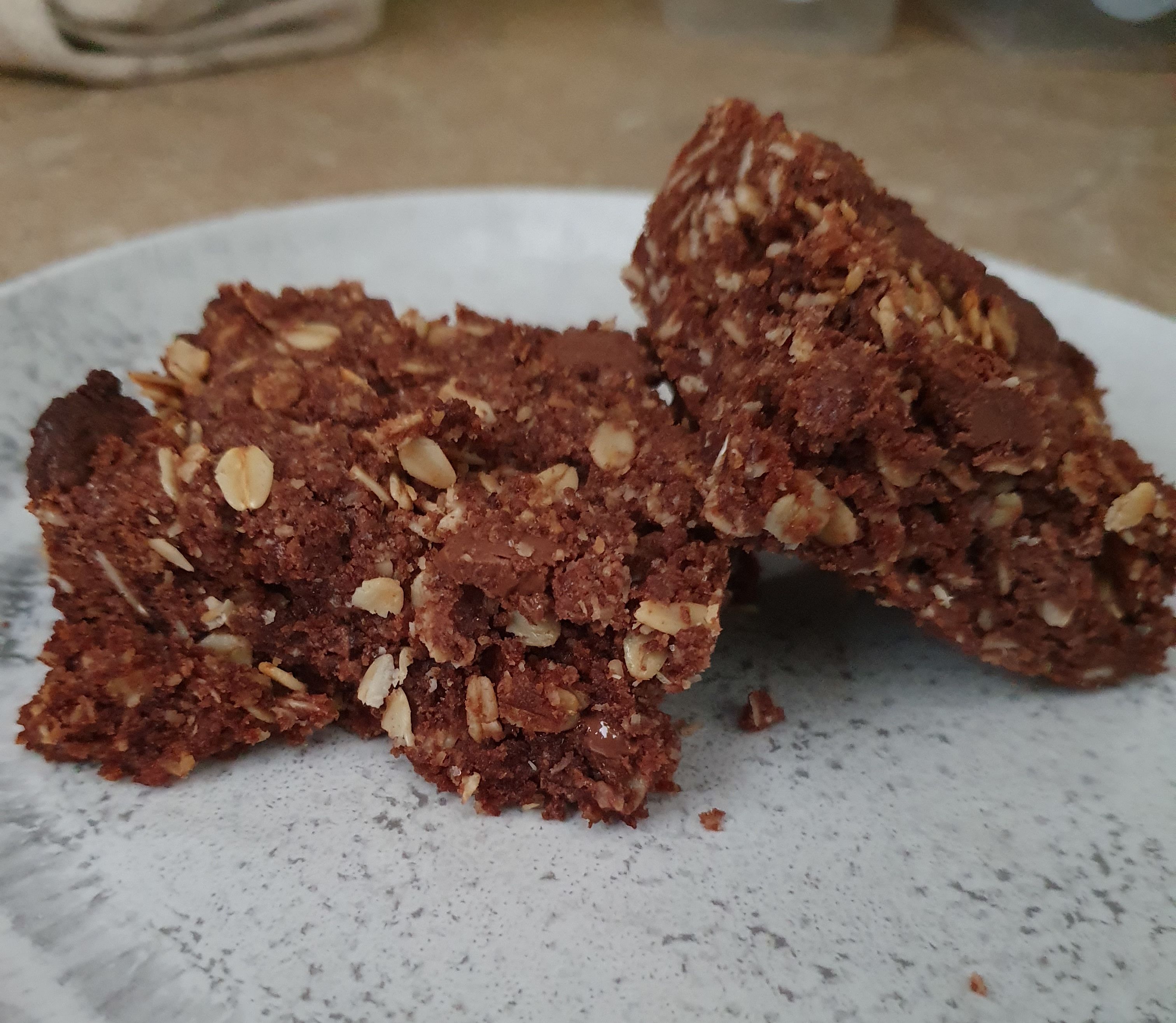Milo and Oat Slice | bunch