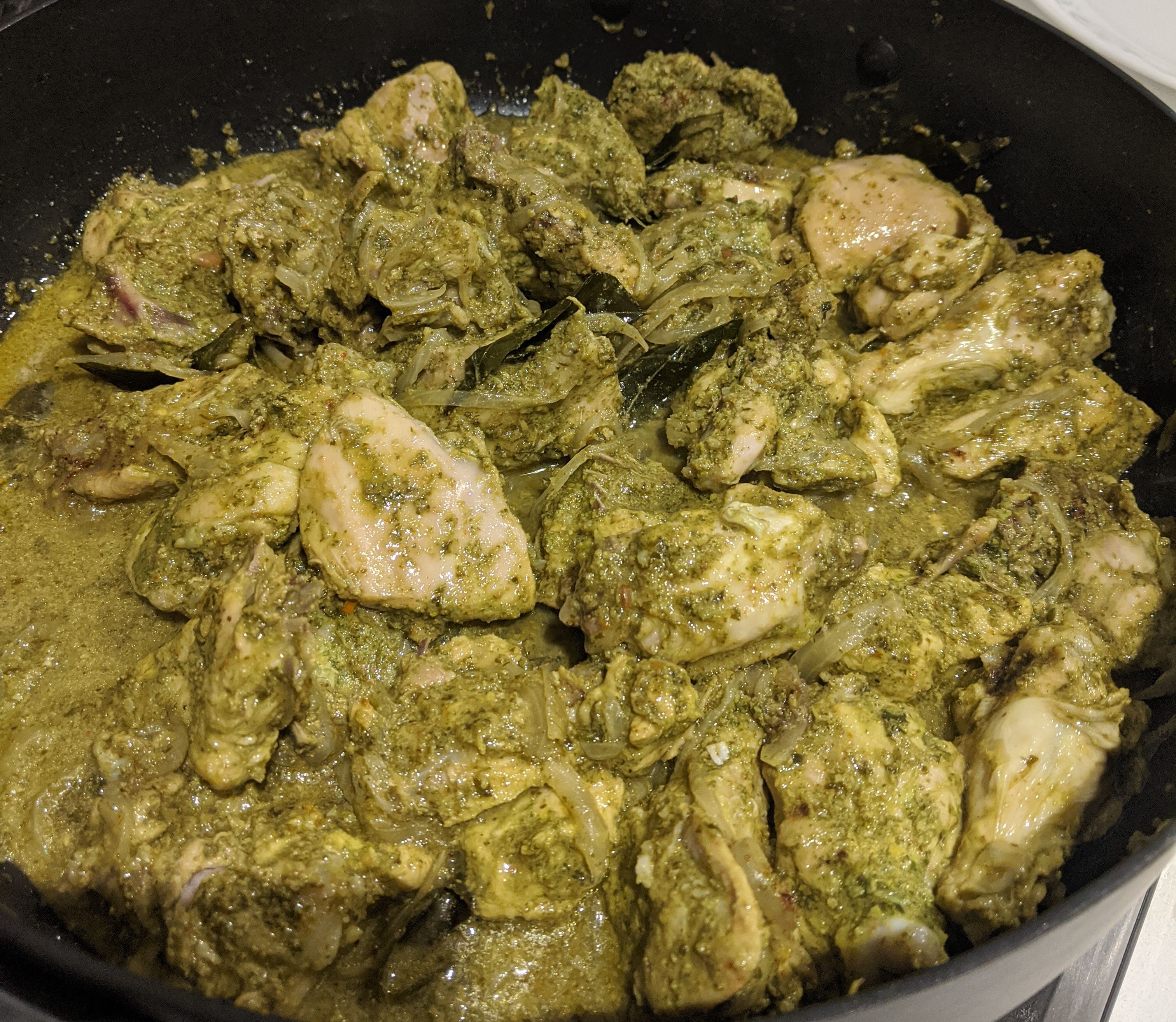 Indian green chicken curry | bunch