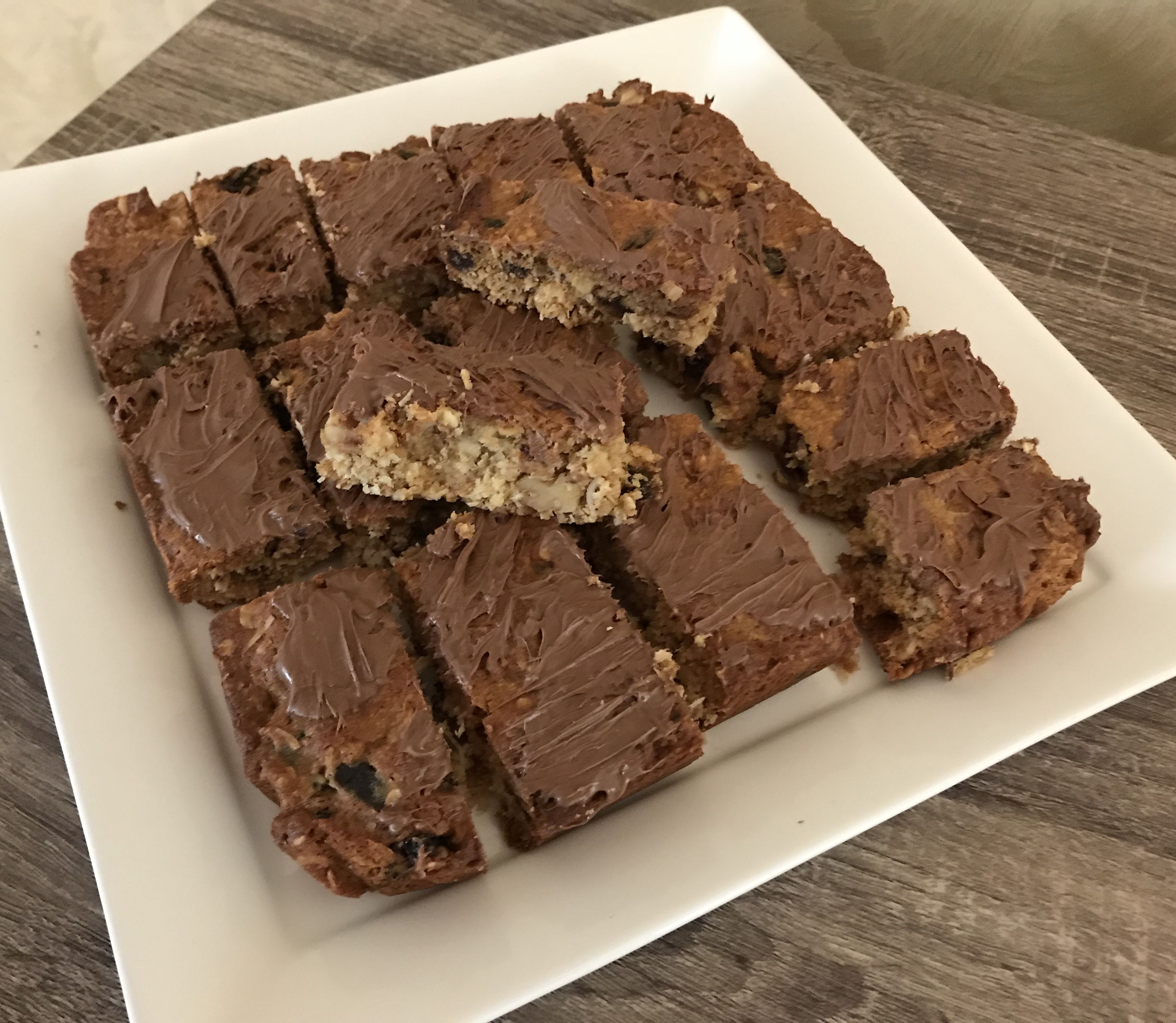 Walnut, raisin, date slice | bunch