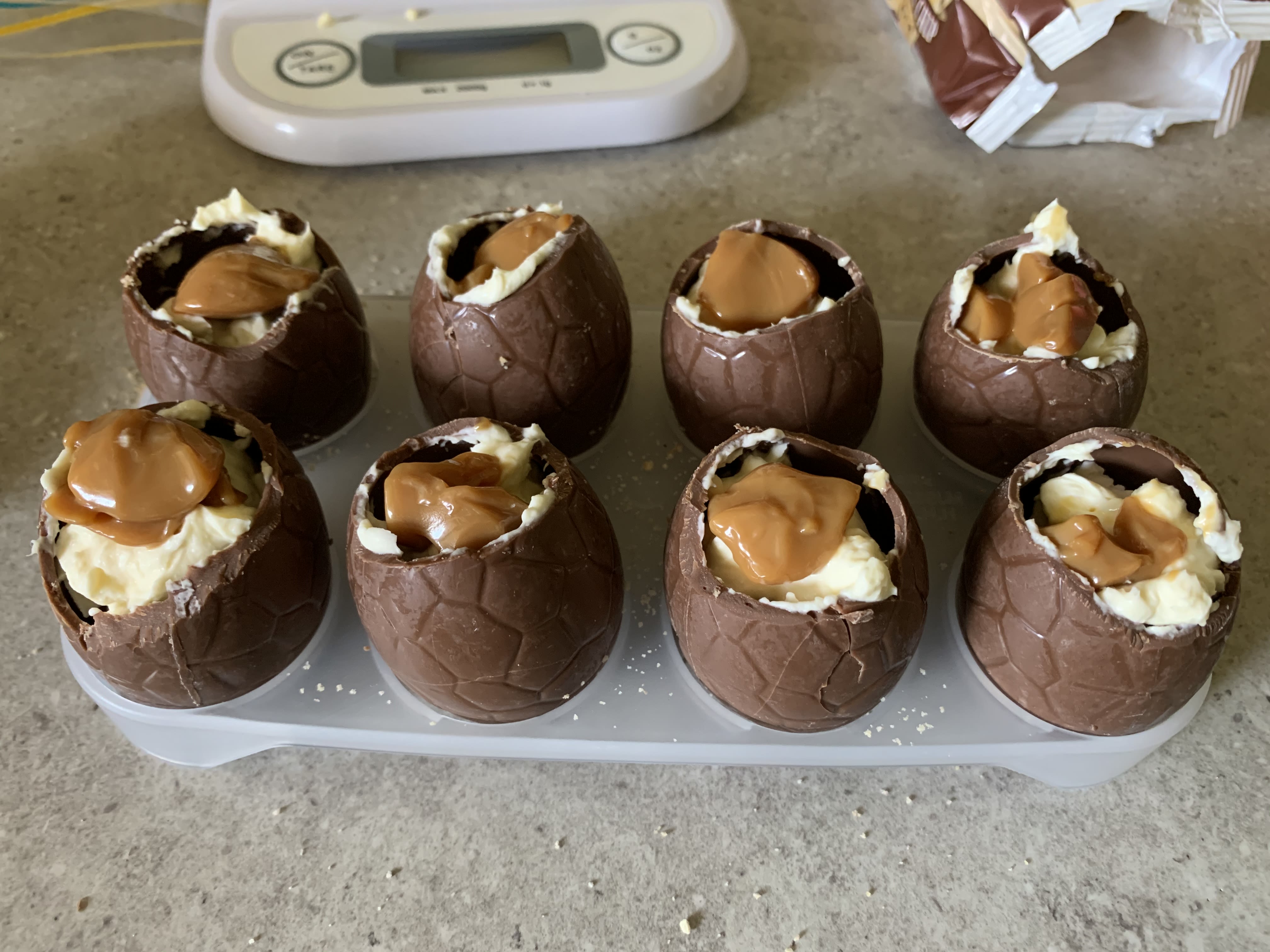 Cheesecake filled Chocolate eggs | bunch