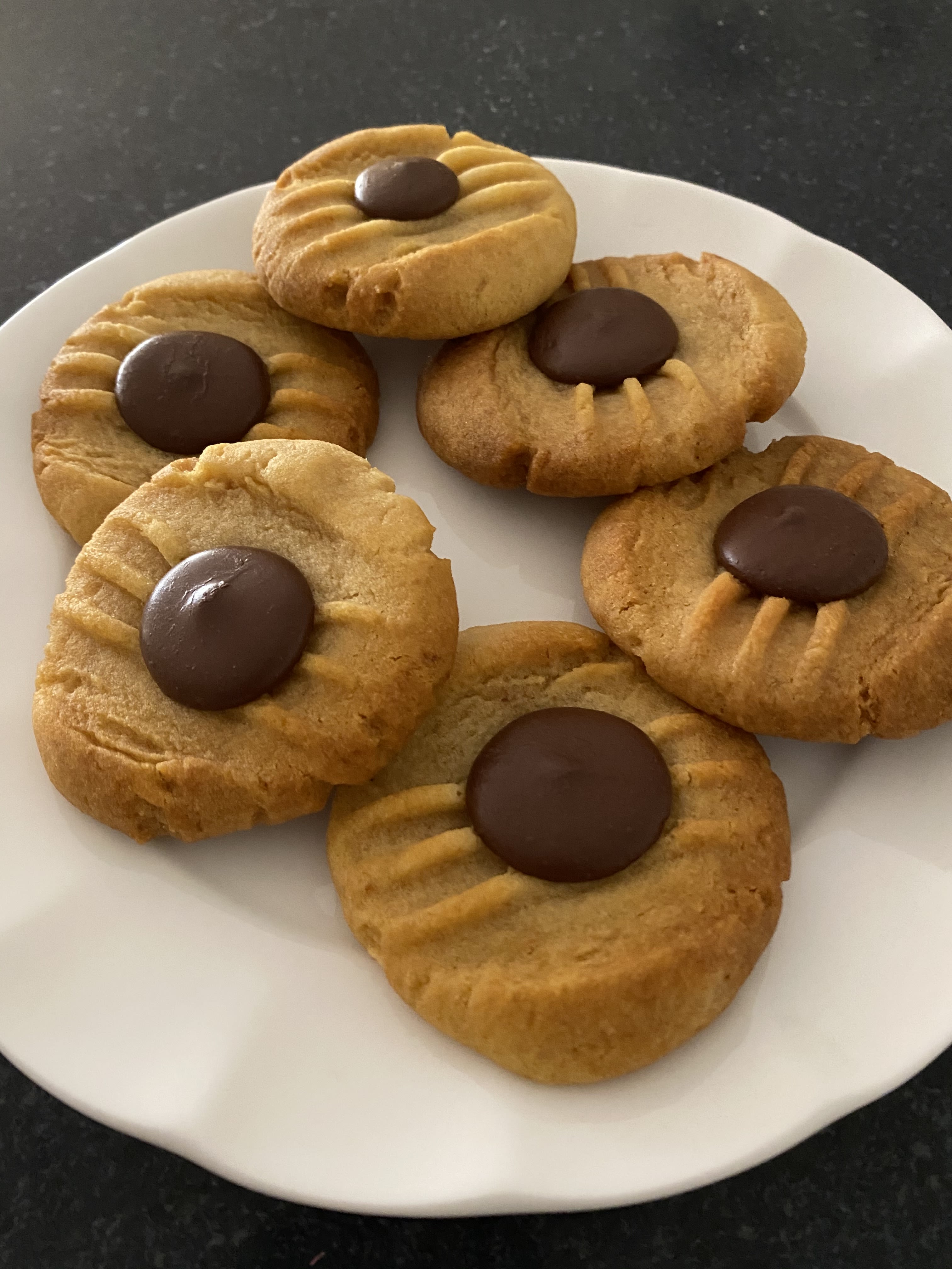 Hokey Pokey Biscuits | bunch