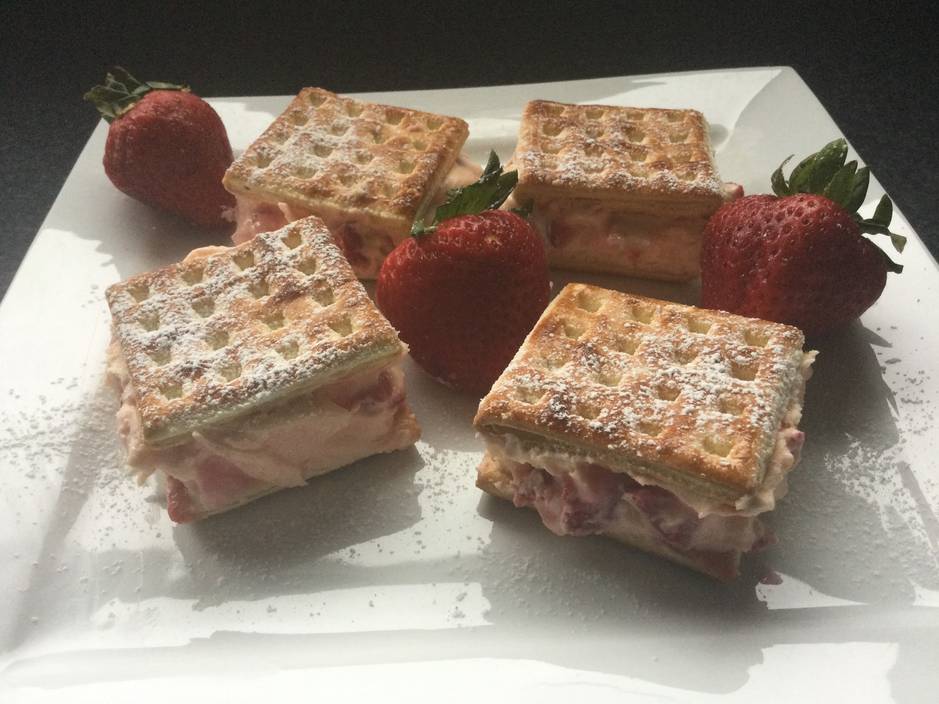 Strawberry Lattice Slice | bunch