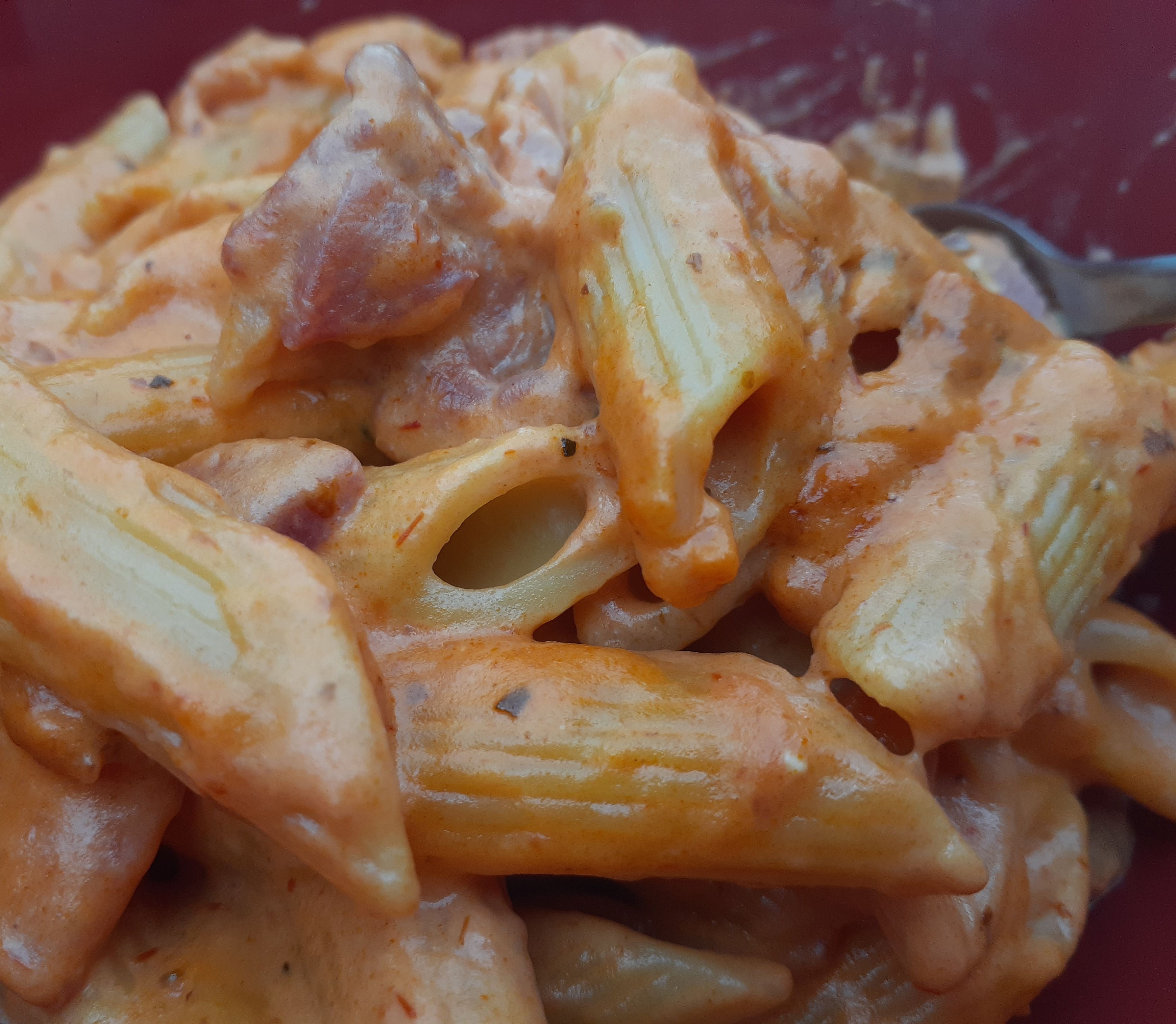 Creamy, tomato, bacon pasta | bunch