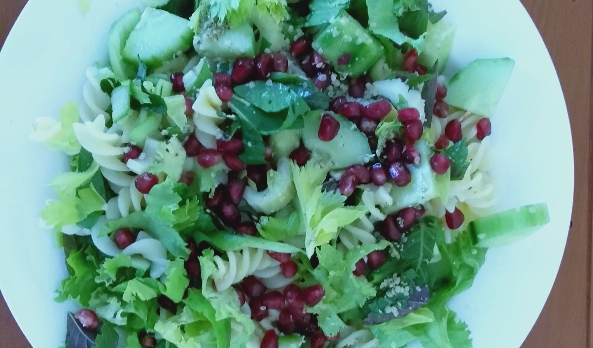 Extracting Pomegranate Arils 😃 | bunch