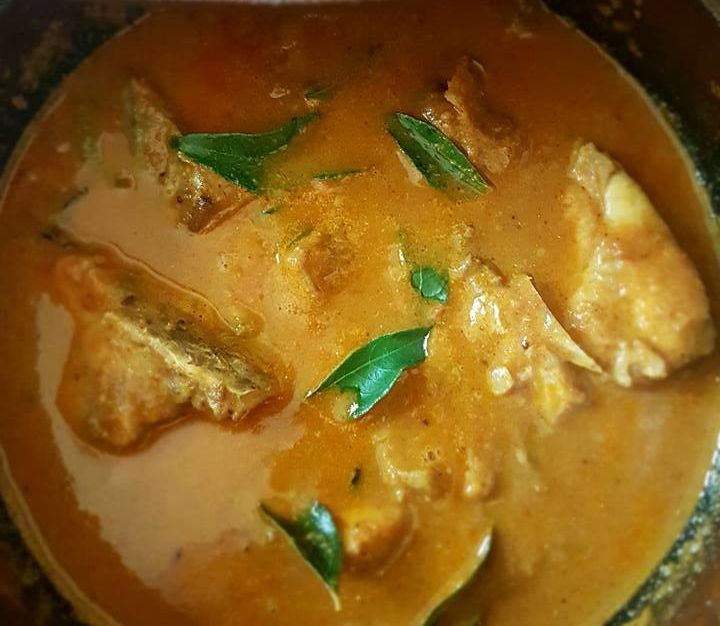 Traditional fish curry | bunch