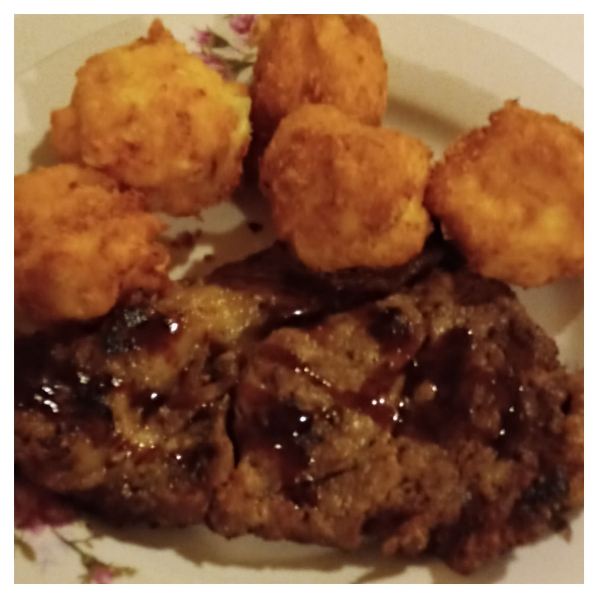 Beef steak and cheesy potato balls | bunch