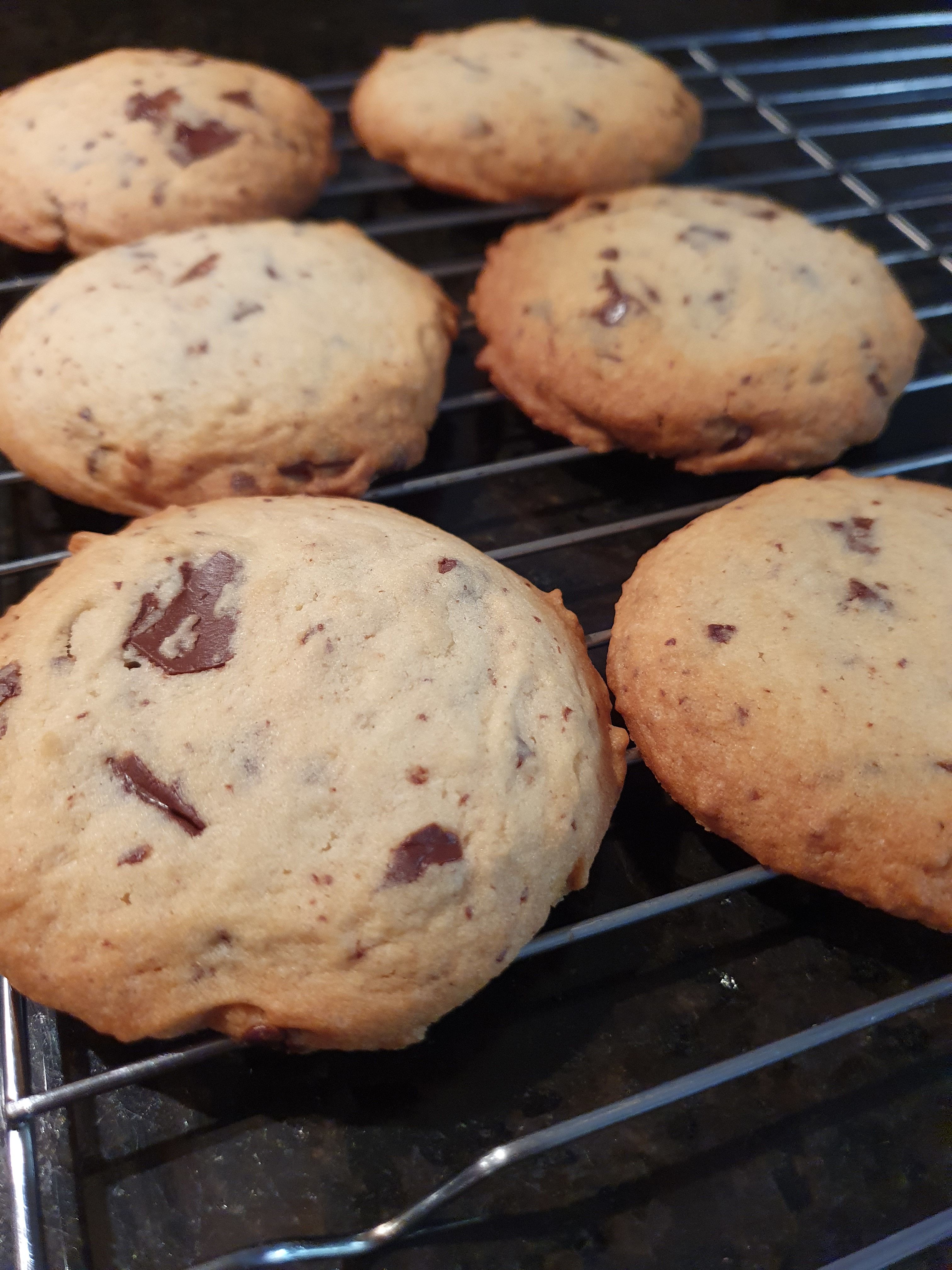 Crunchy choc chip cookies | bunch
