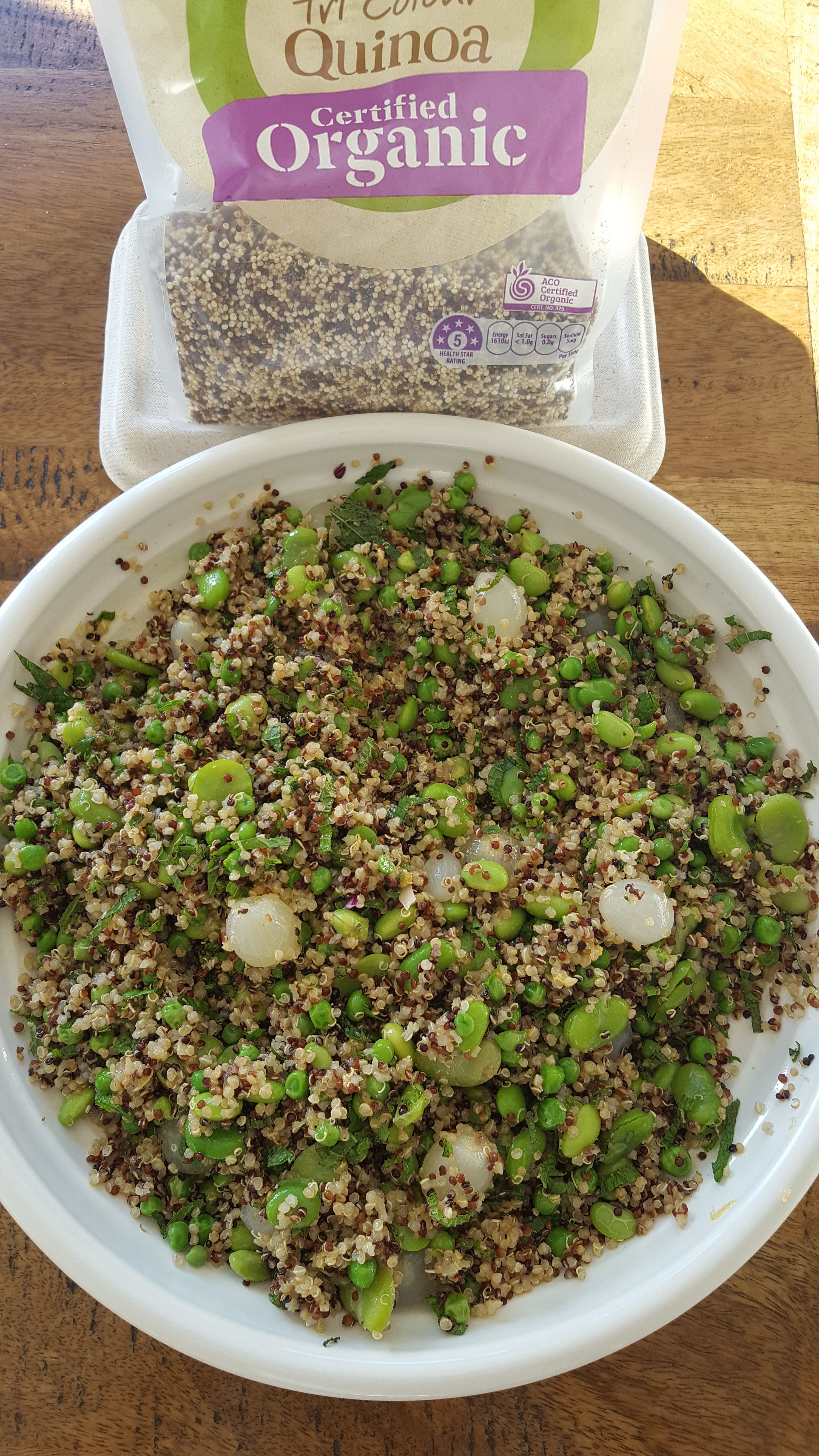MACRO TRICOLOUR QUINOA SALAD | bunch