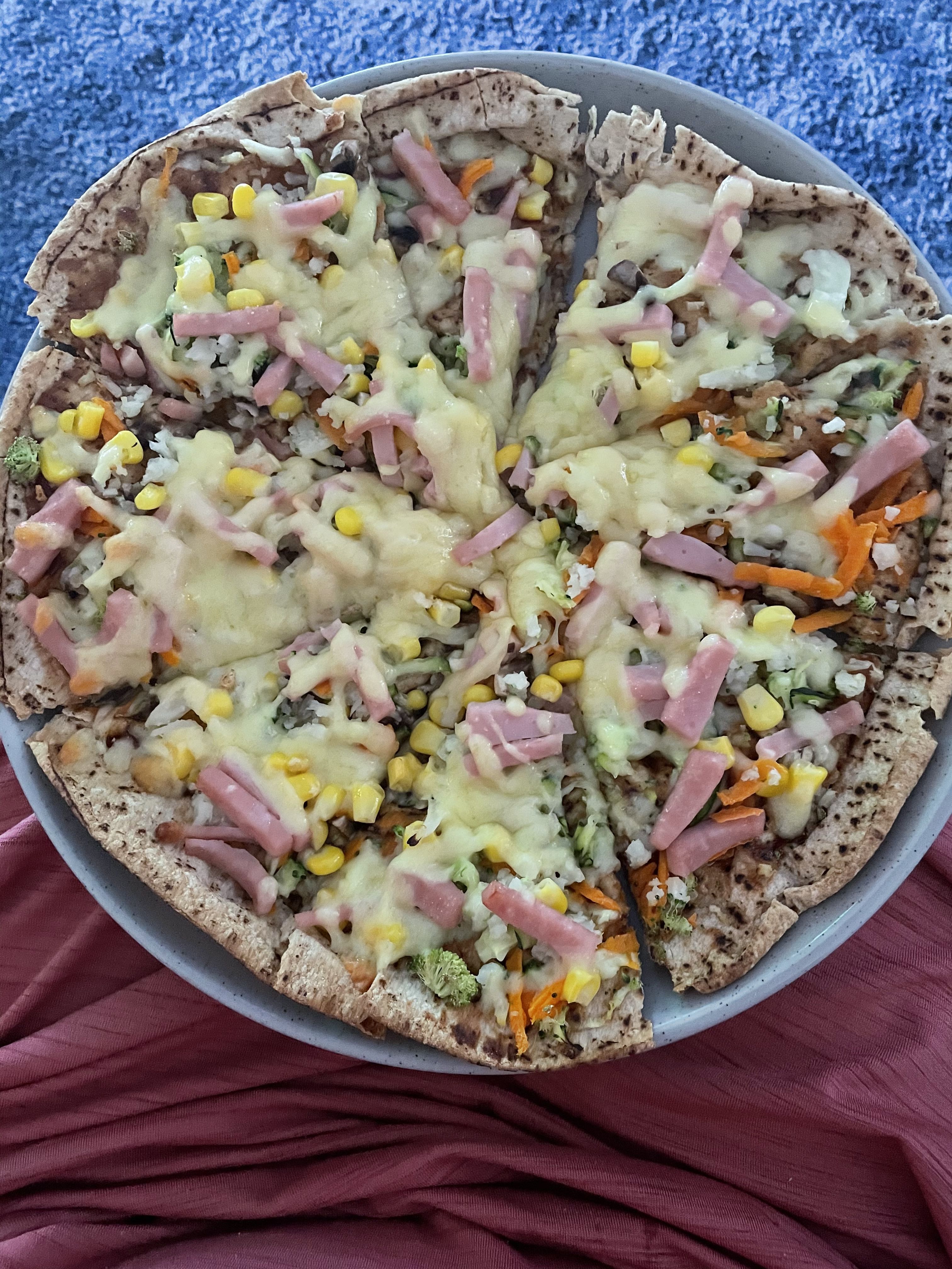 Veggie loaded pizza | bunch