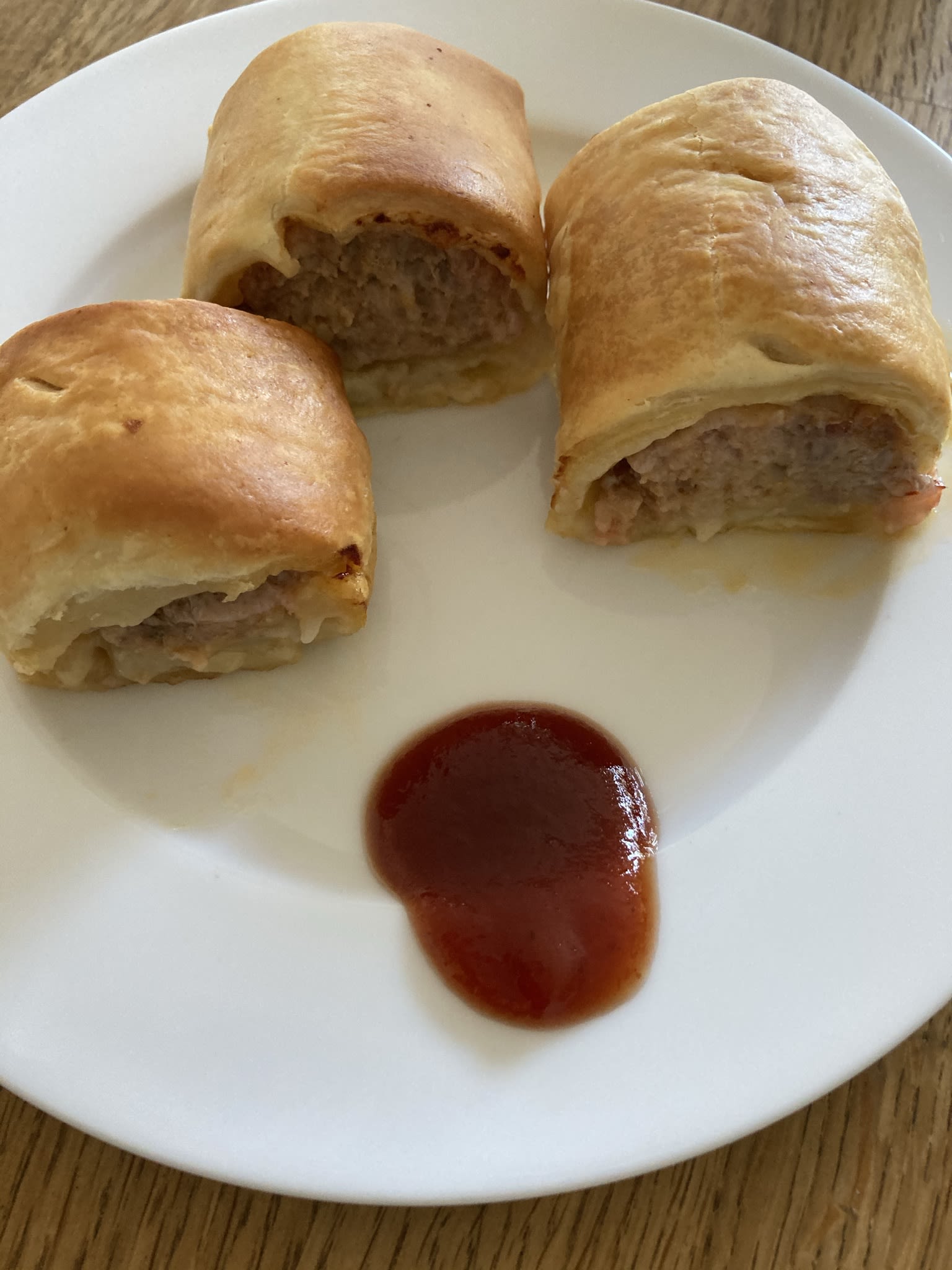 Sample Sausage Rolls | bunch
