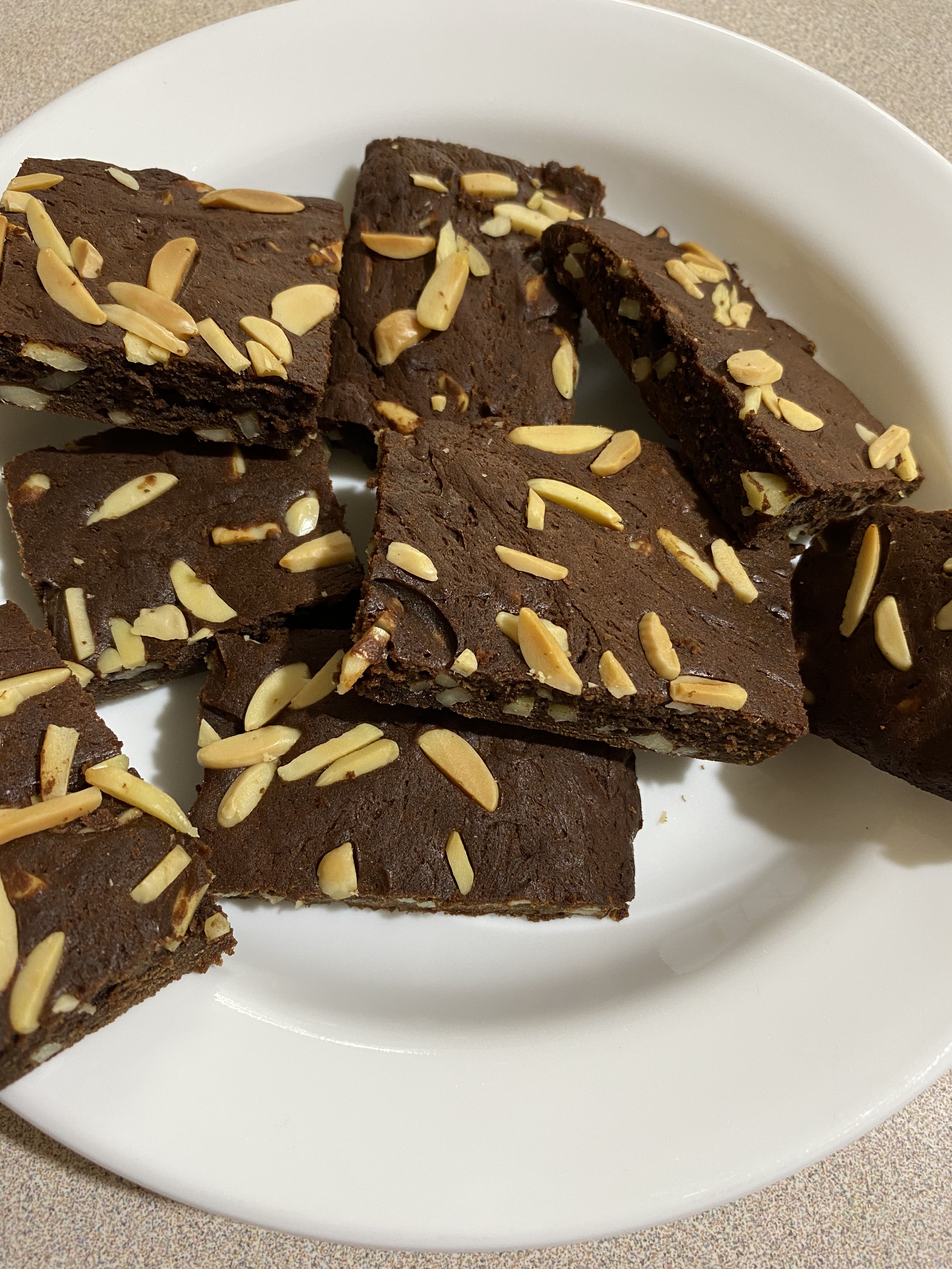 Chocolate almond brownie bar | bunch