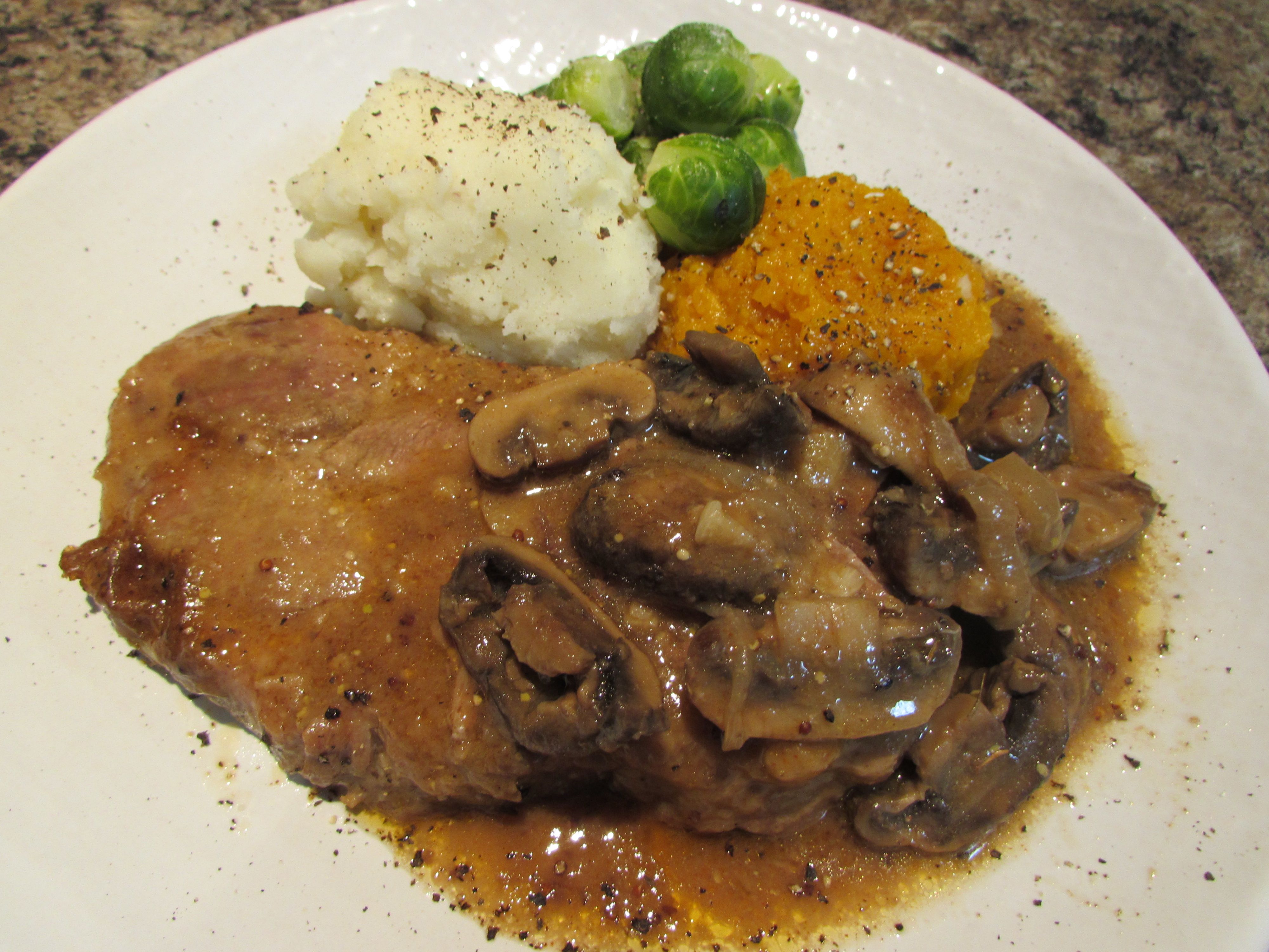 Slow Cooked Pork Forequarter Cutlets (Bone in) | bunch