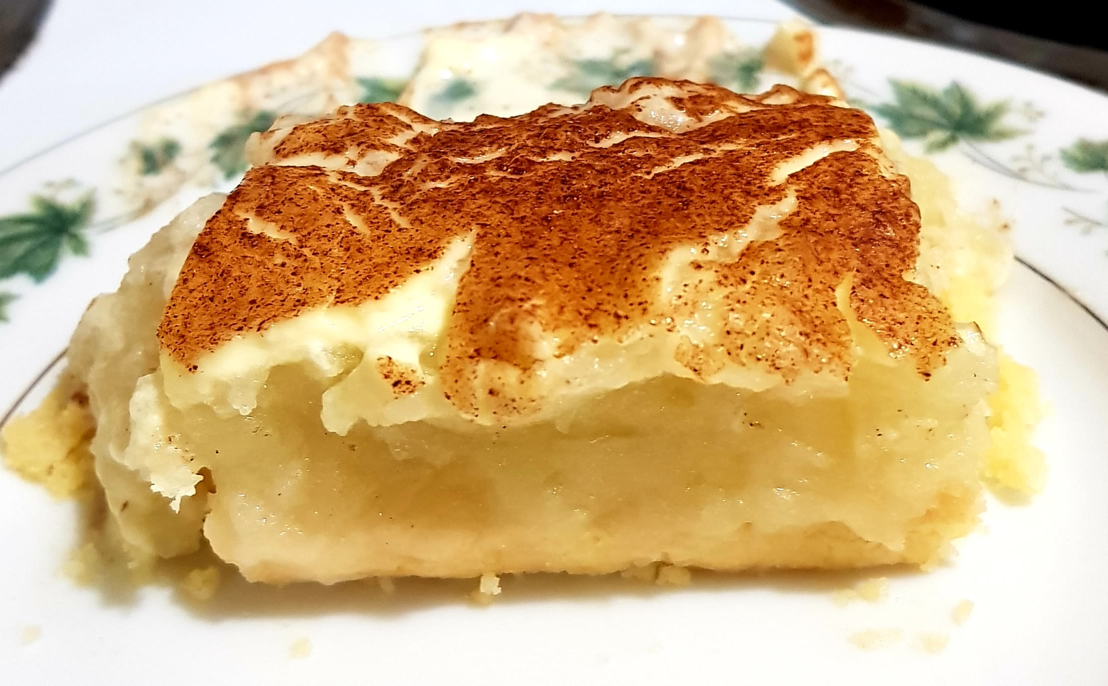 Apple and cinnamon slice | bunch