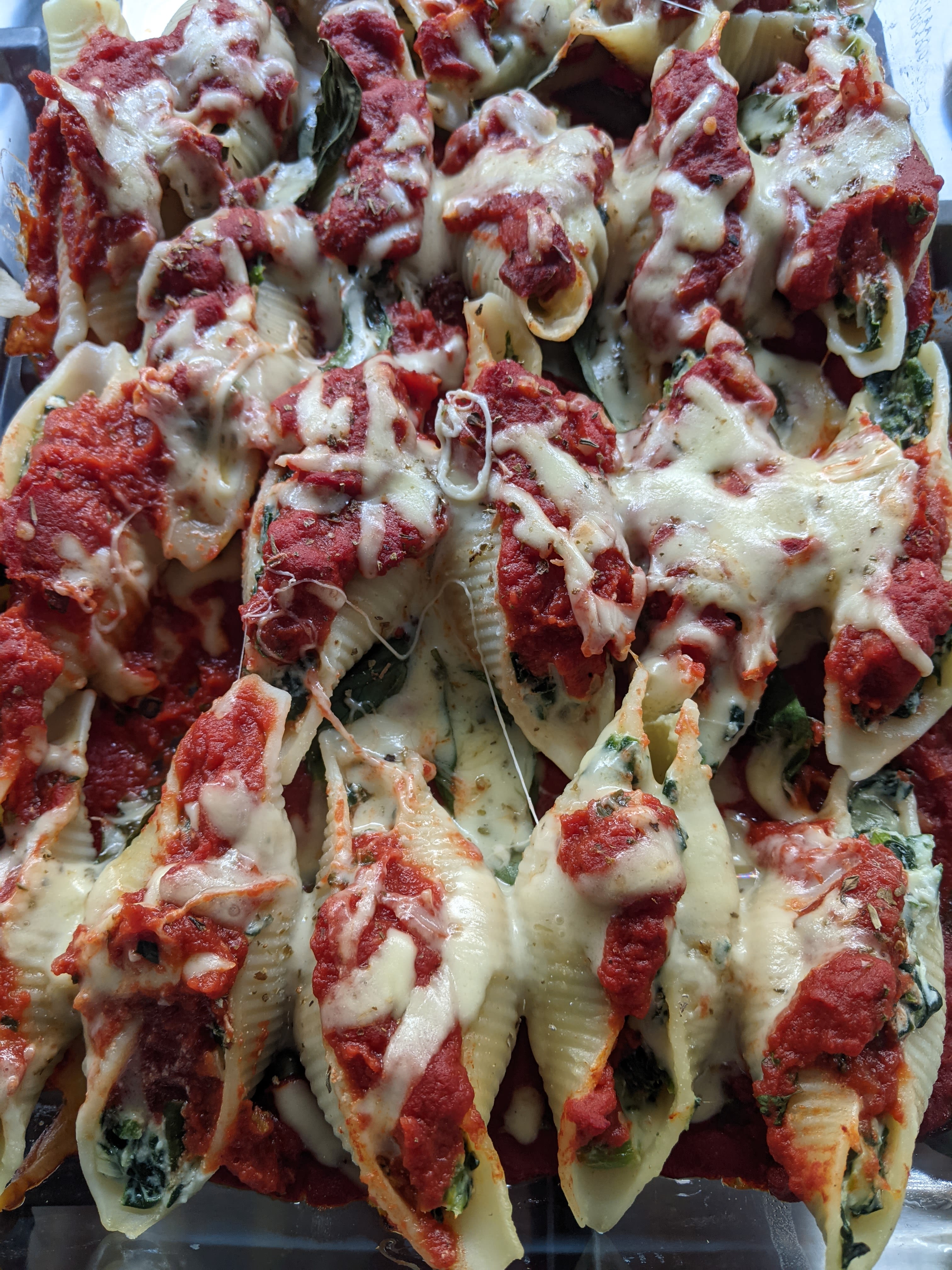 Spinach & ricotta stuffed pasta shells | bunch