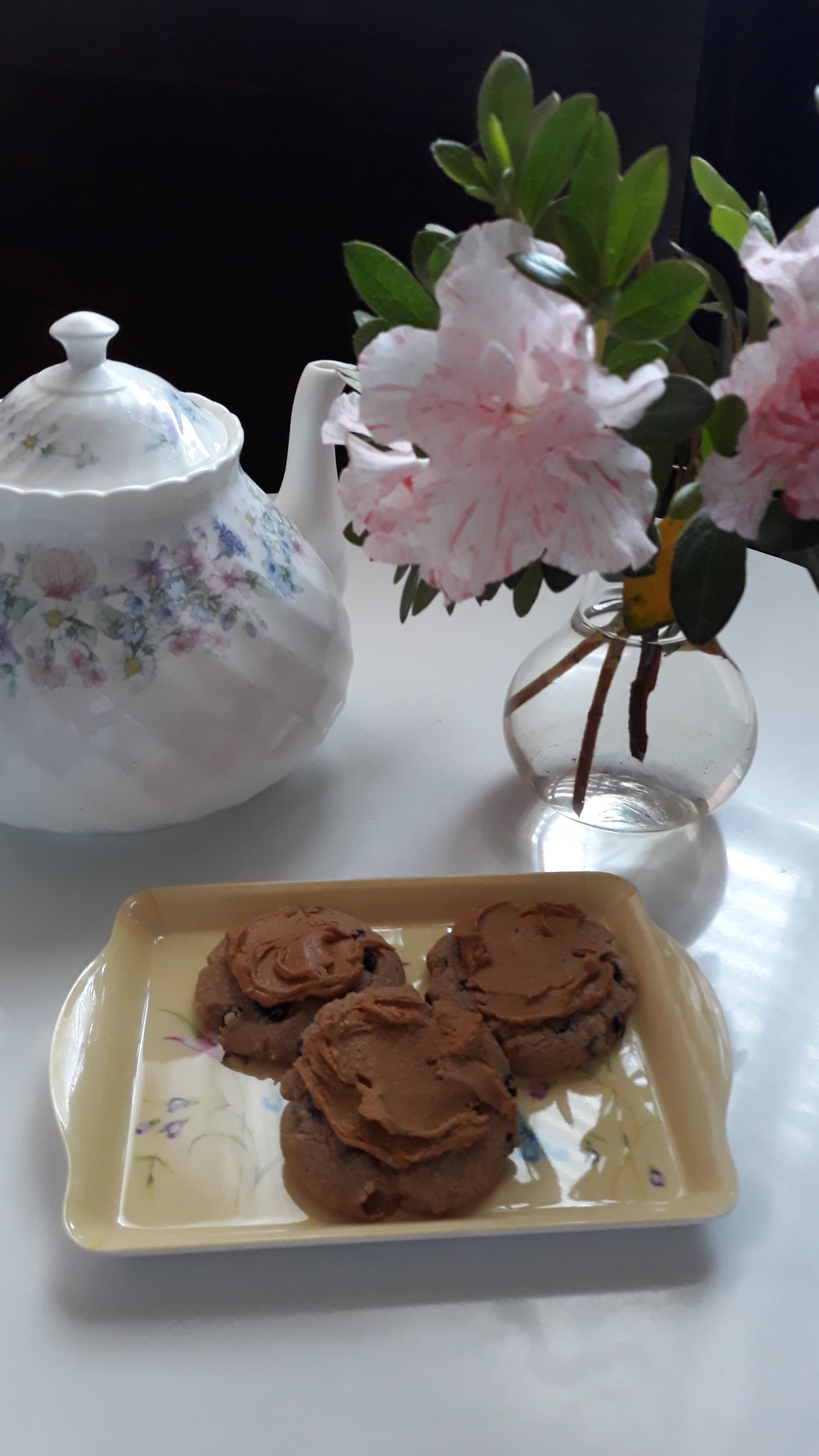 Spiced Currant Biscuits With Coffee Icing | bunch