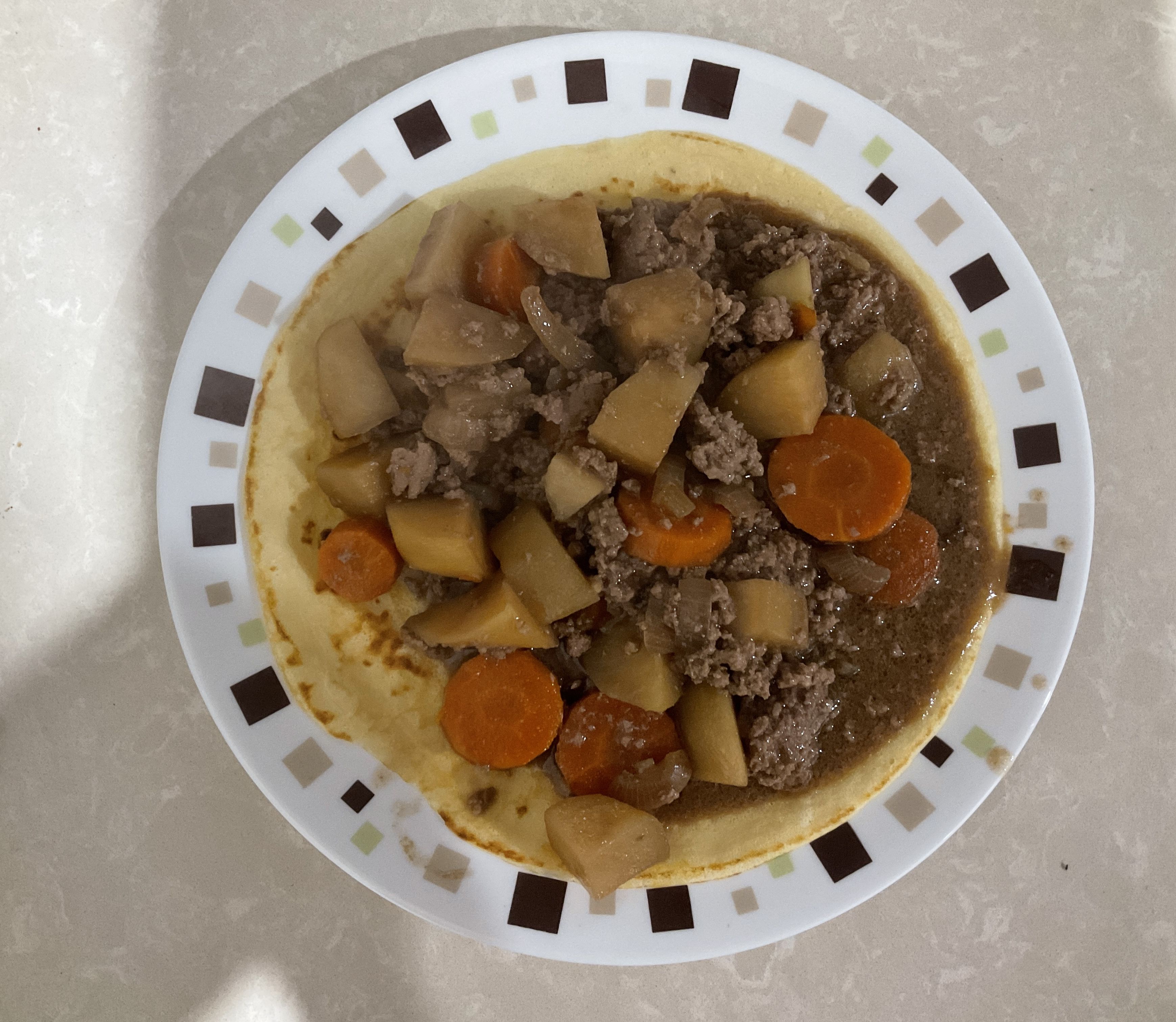 Slow cooked stew with pancakes | bunch