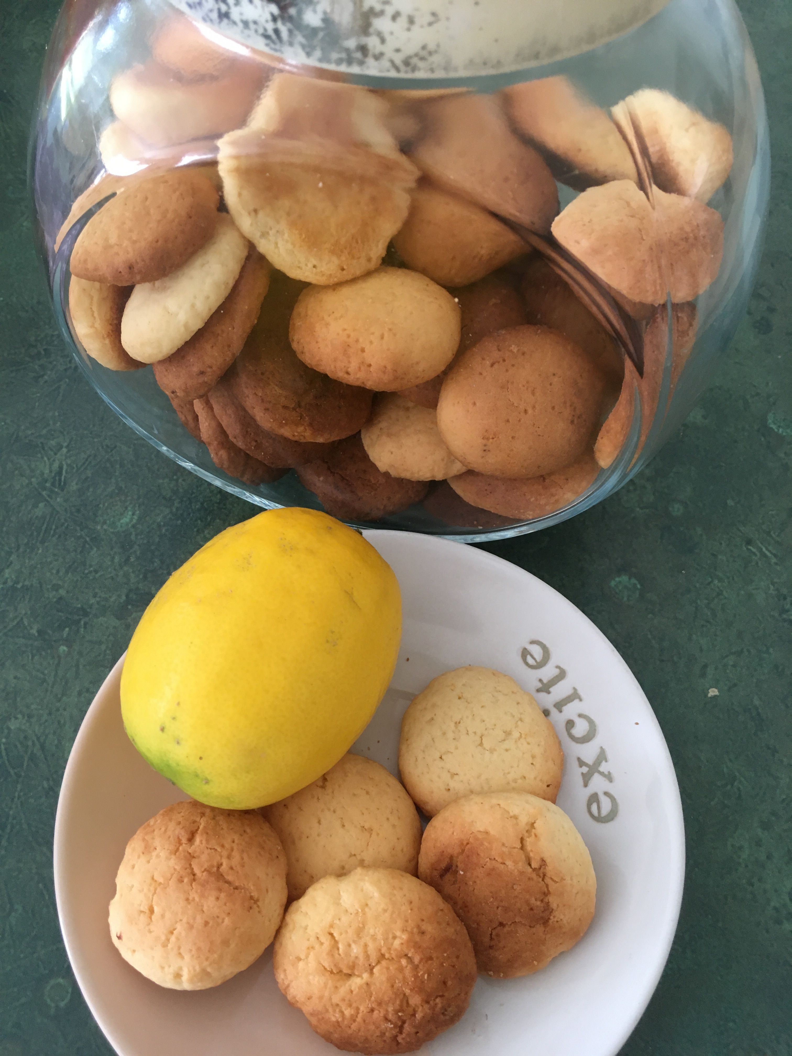 Lemon biscuits | bunch