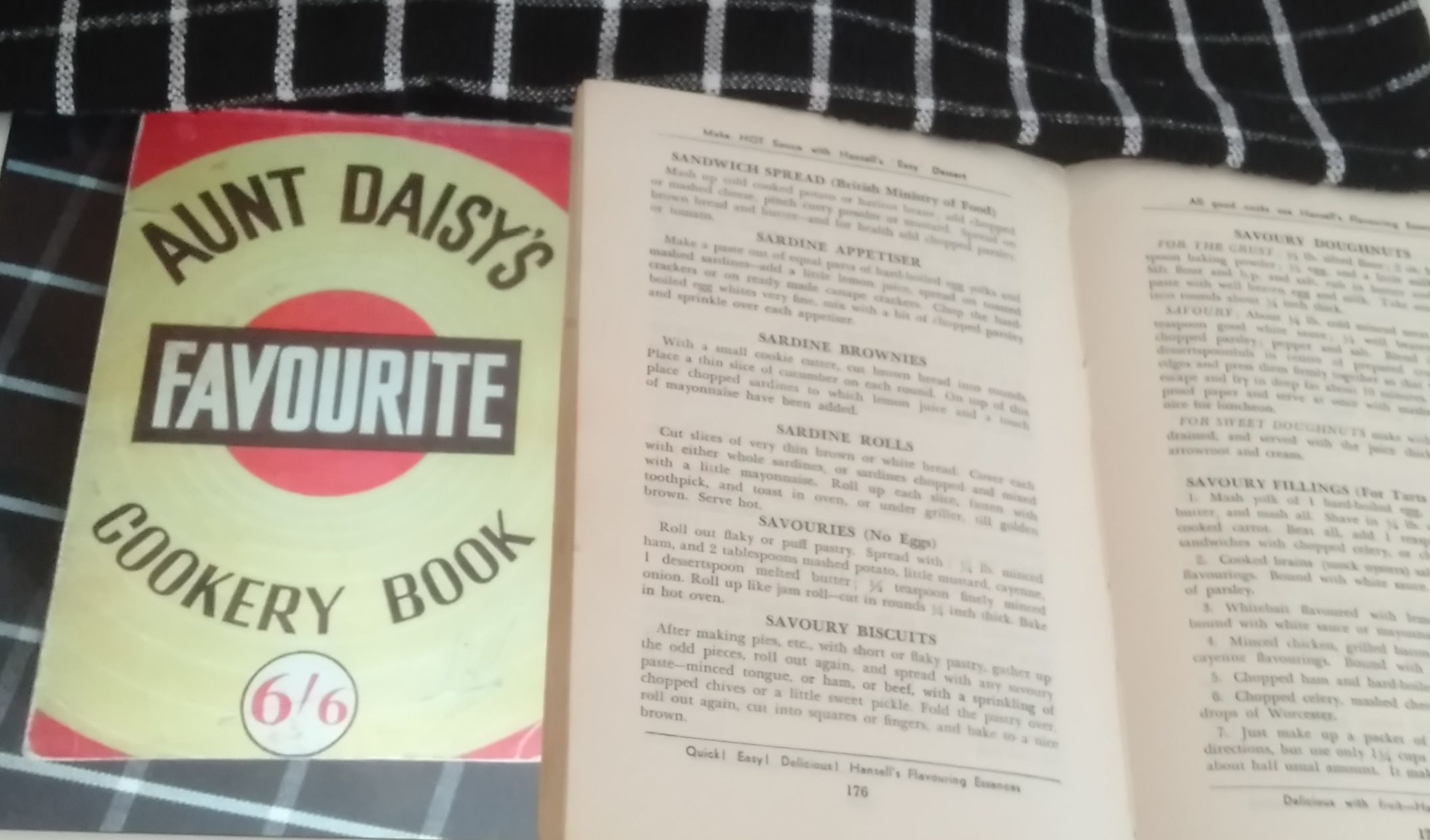 Aunt Daisy’s Favourite Cookery Book | bunch