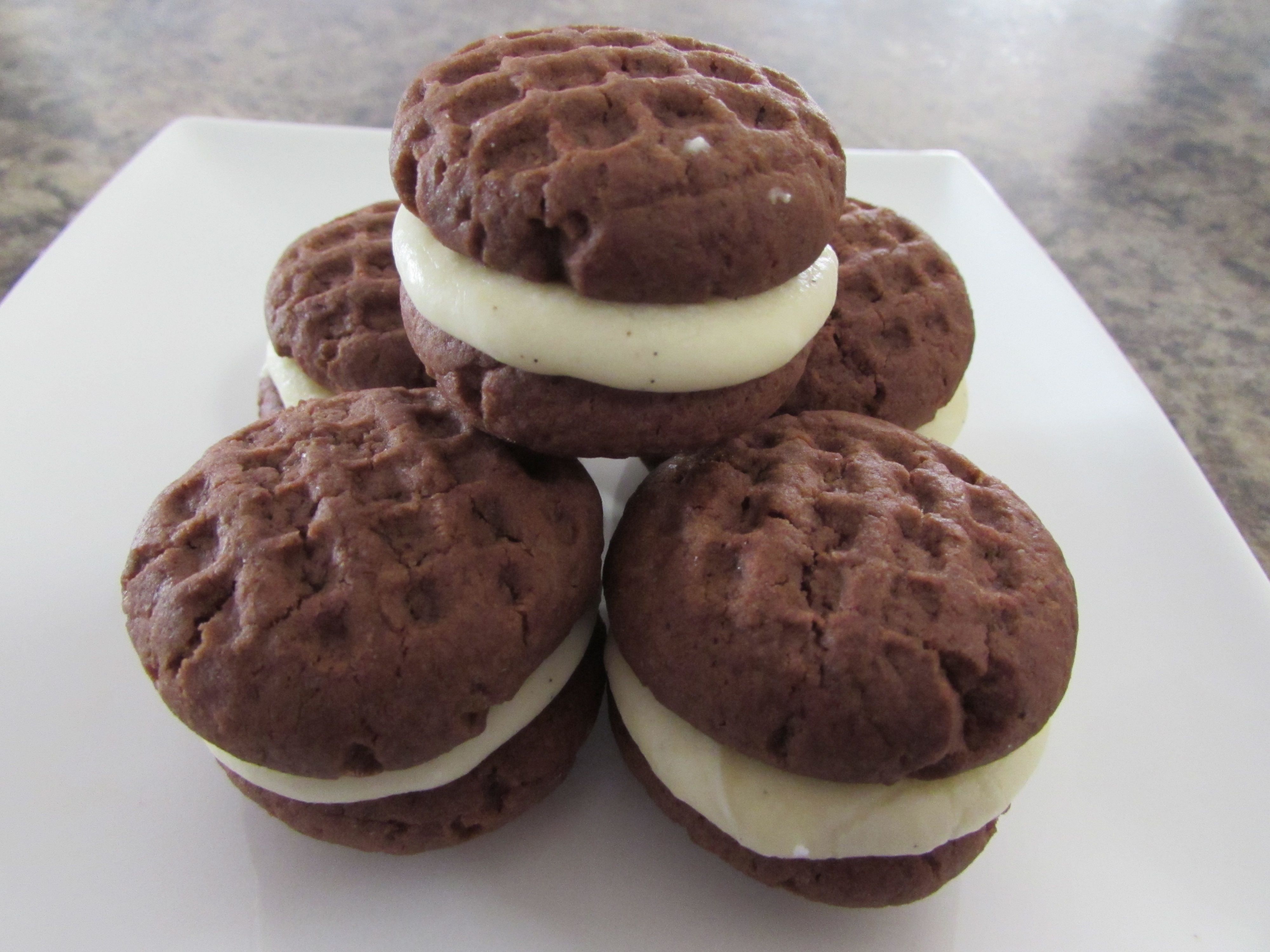 Chocolate and Vanilla Cream Biscuits | bunch