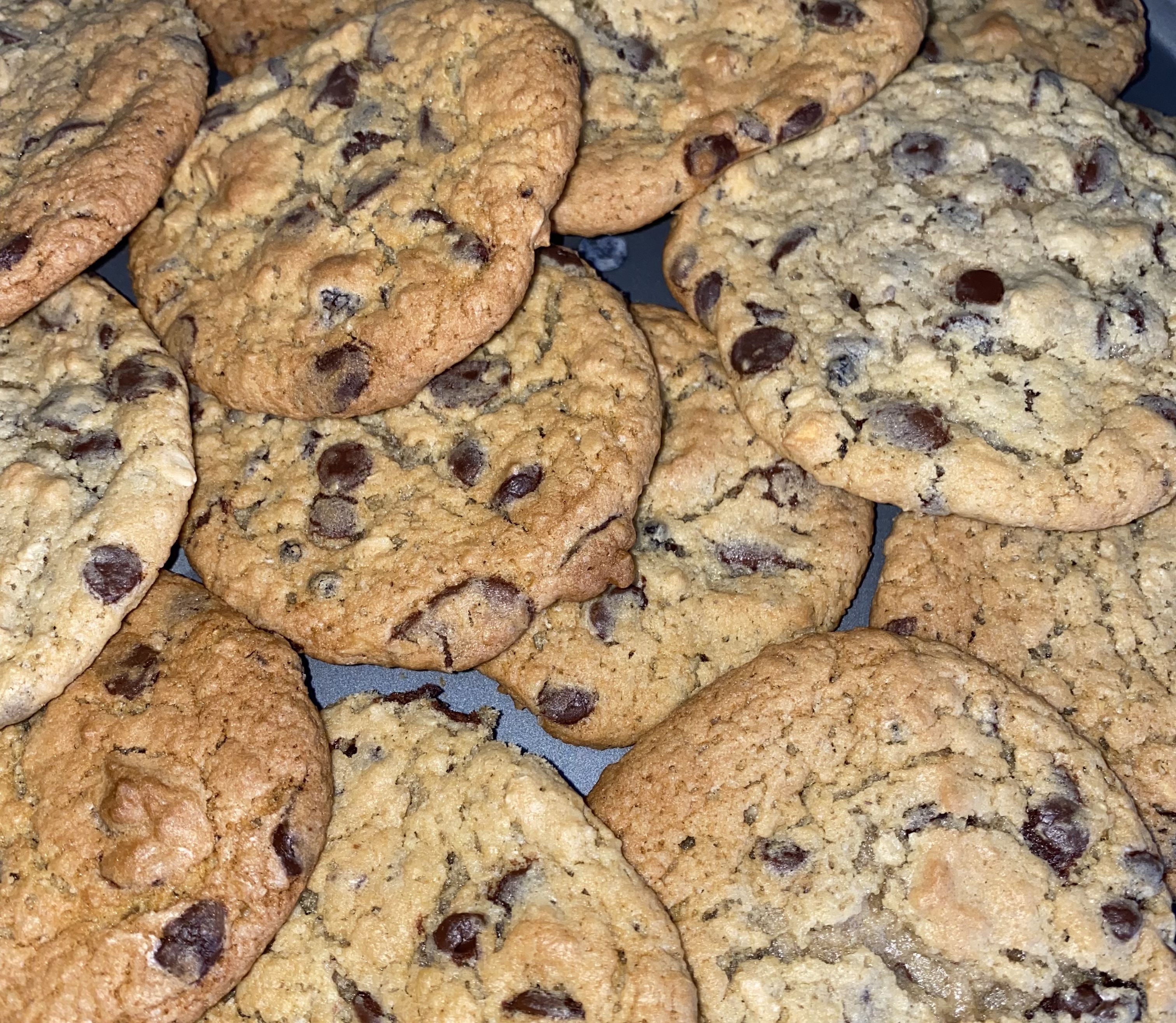 Choc chip & muesli cookies | bunch