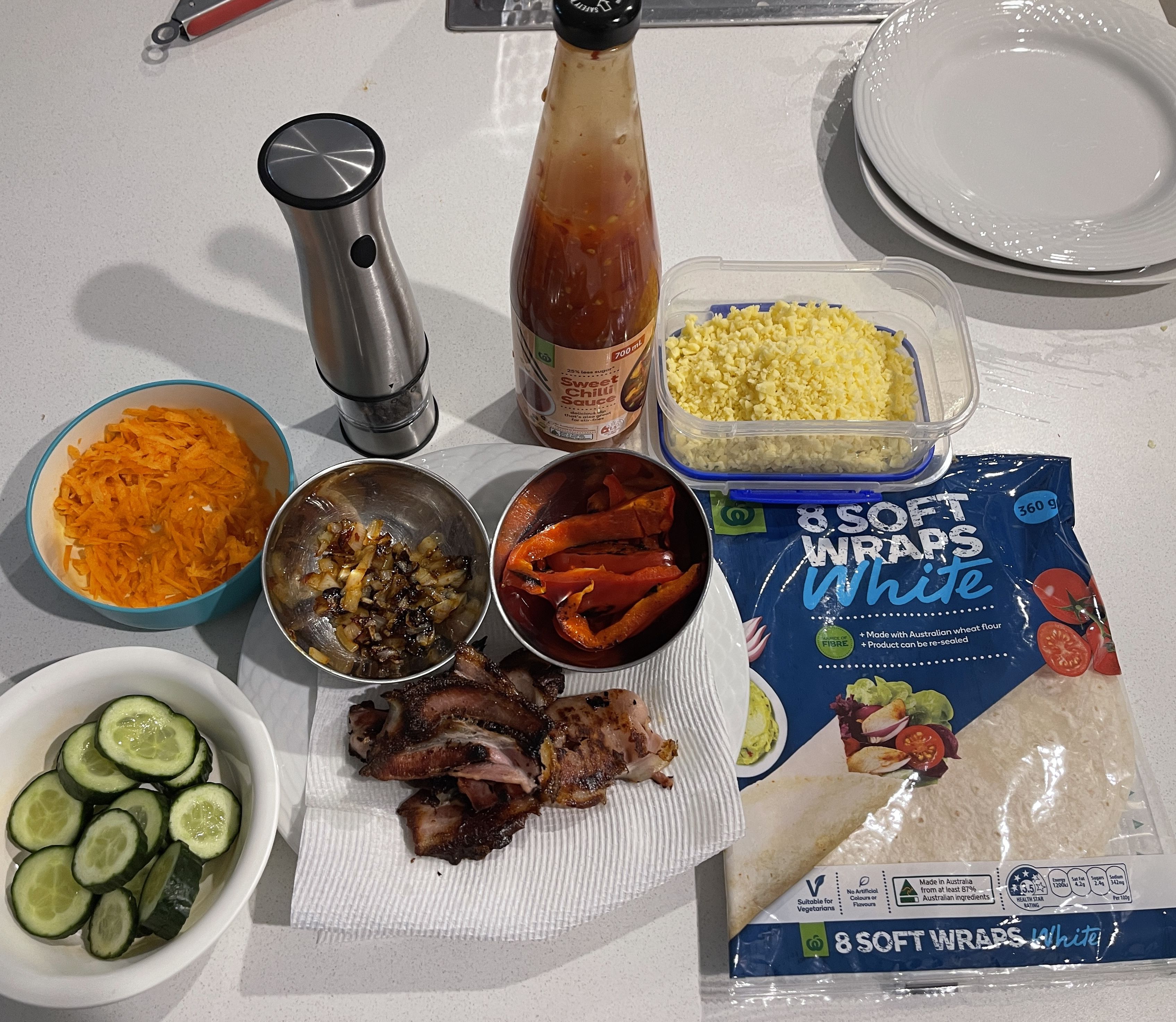 Bacon, veggie and sweet chilli wrap | bunch