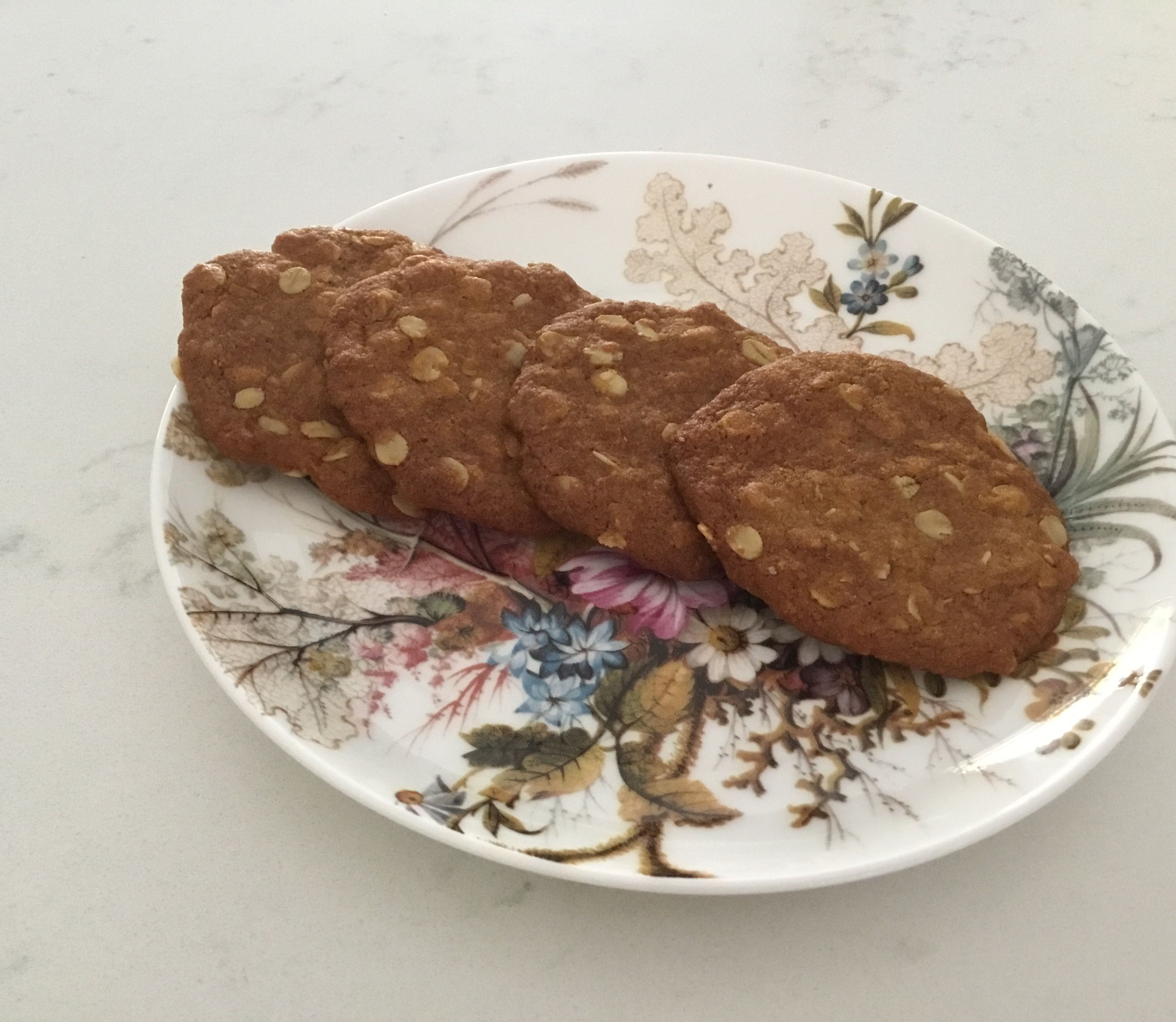 Crunchy Golden Oat biscuits | bunch