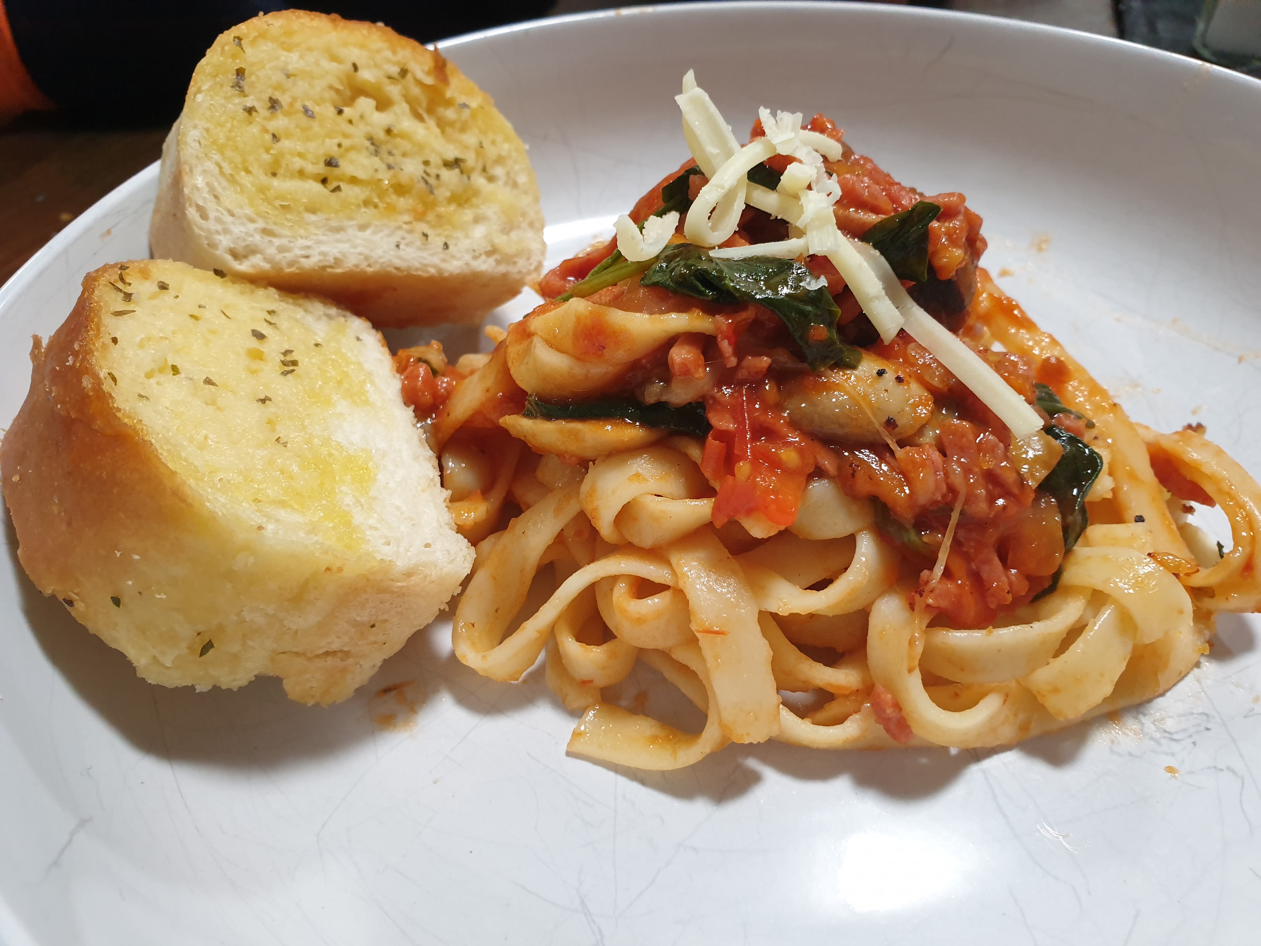 Bolognese with Shredded Ham | bunch