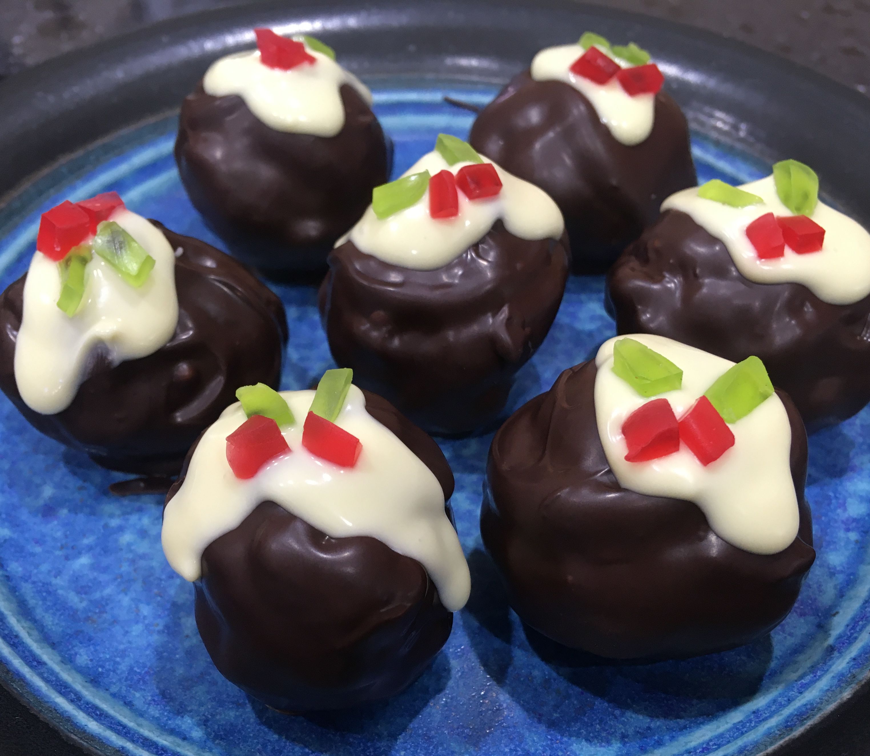 Mini Christmas Puddings | bunch