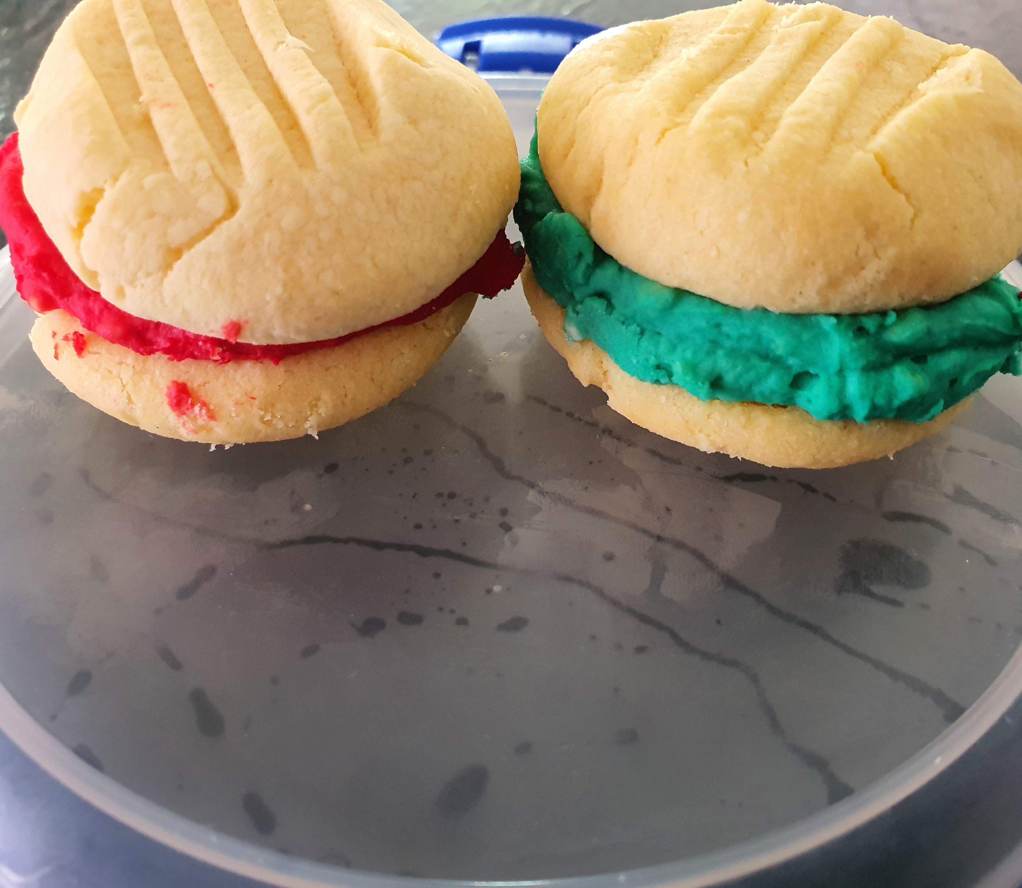 Christmas Gluten free YoYo biscuit Recipe | bunch