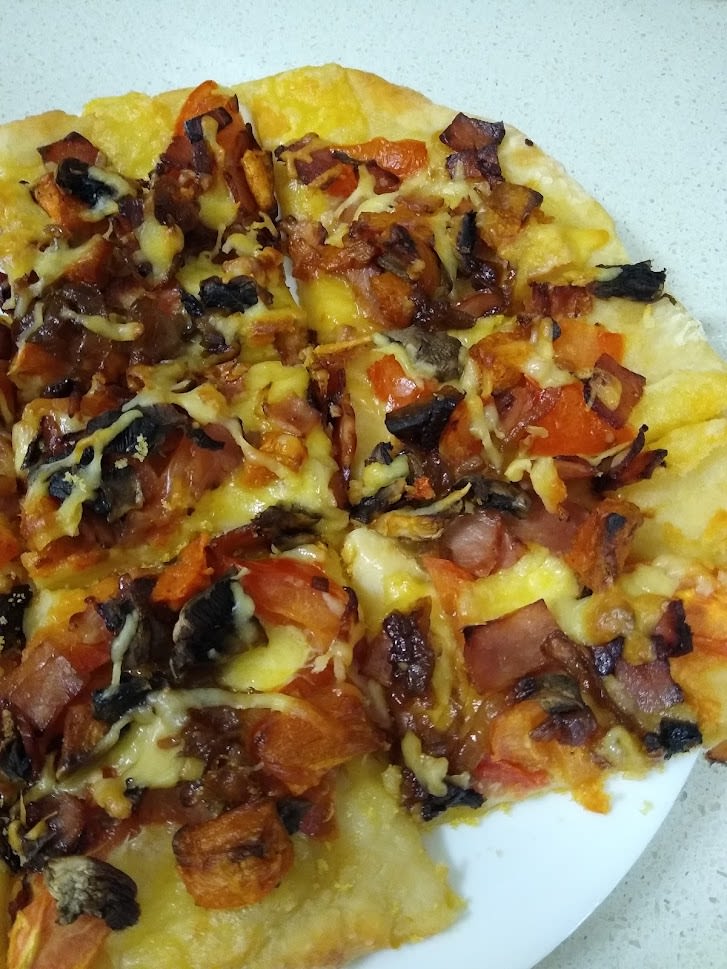 Pizza made from leftovers | bunch
