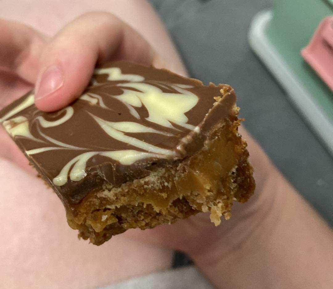 Choc Caramel Slice! | bunch