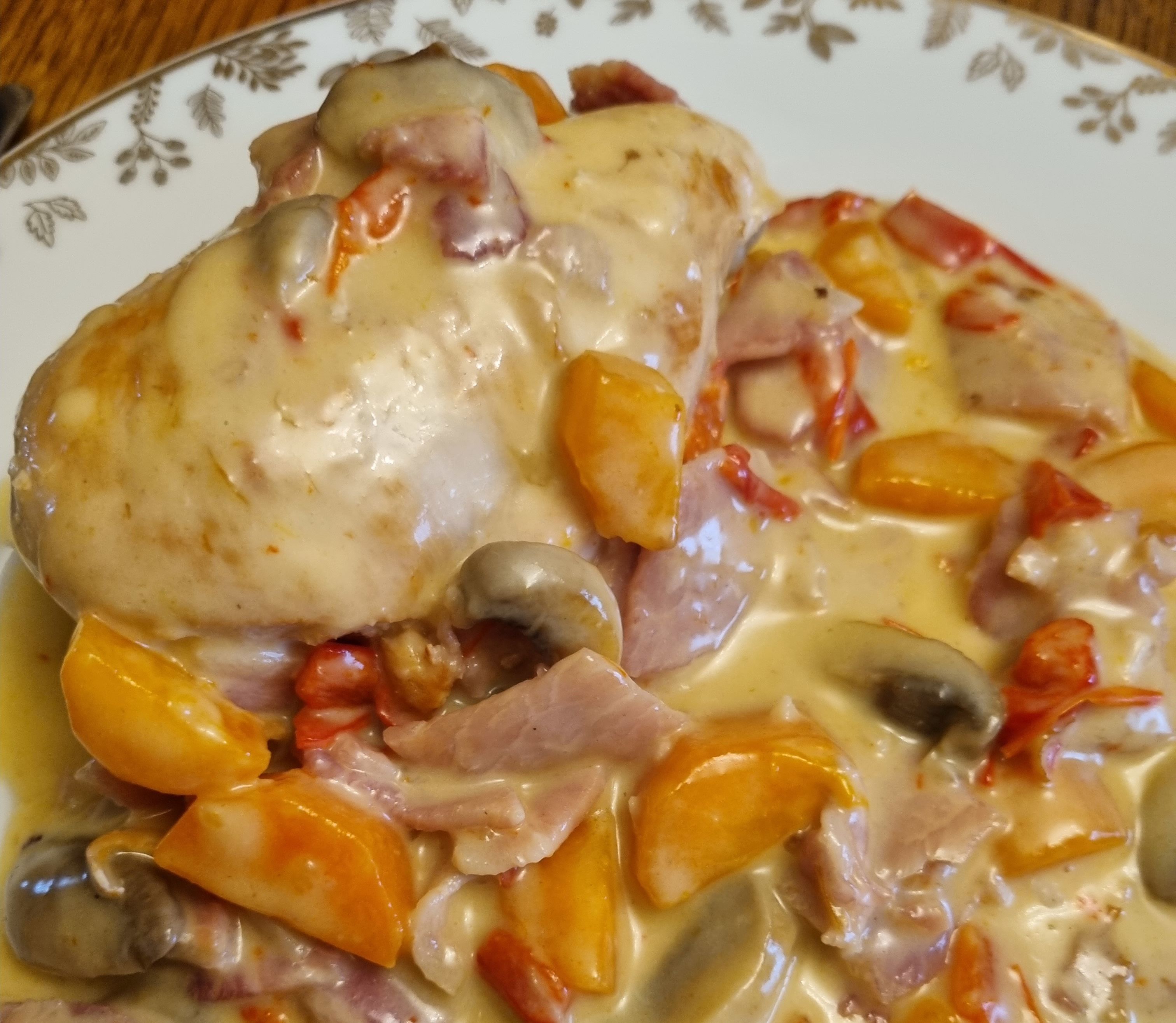 Creamy Garlic Chicken and Bacon | bunch