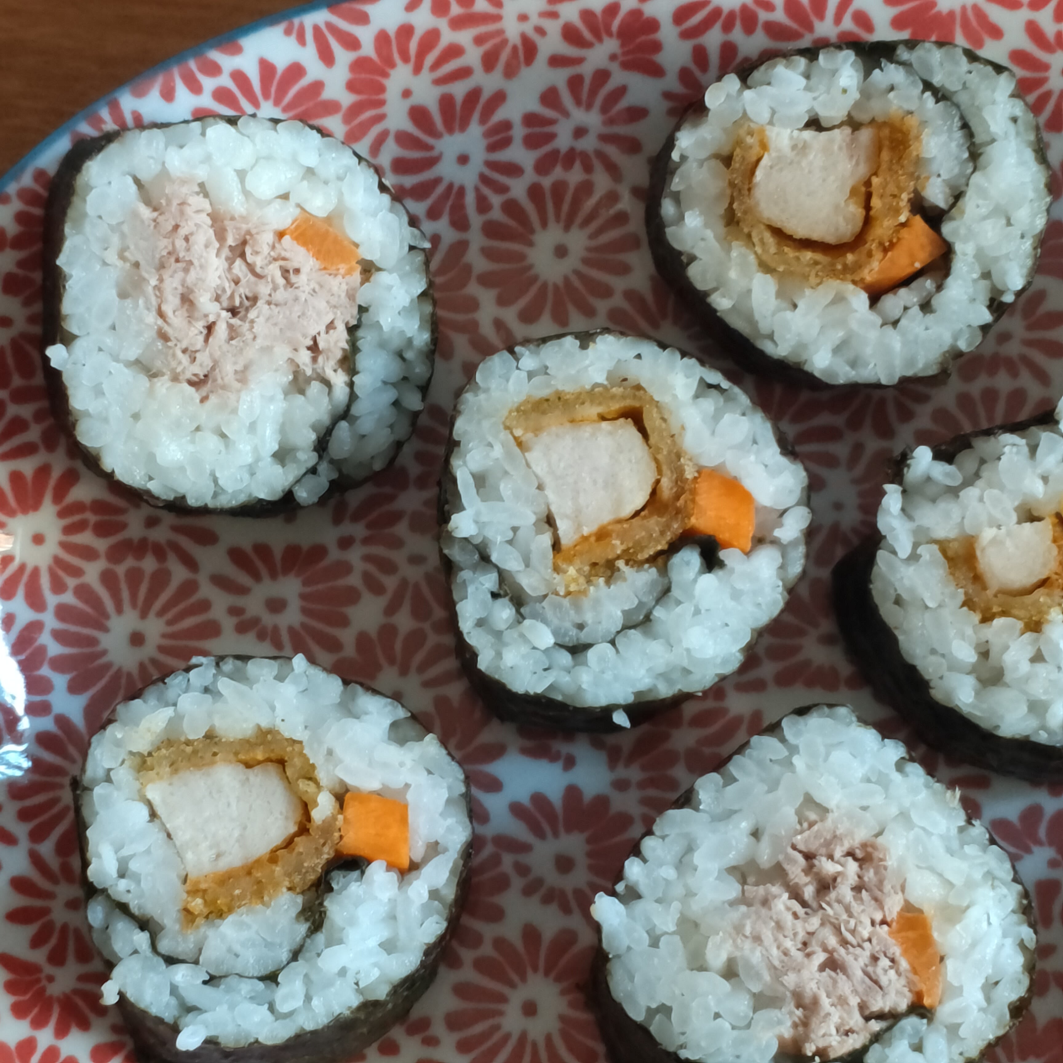 Chicken and Tuna Sushi rolls | bunch