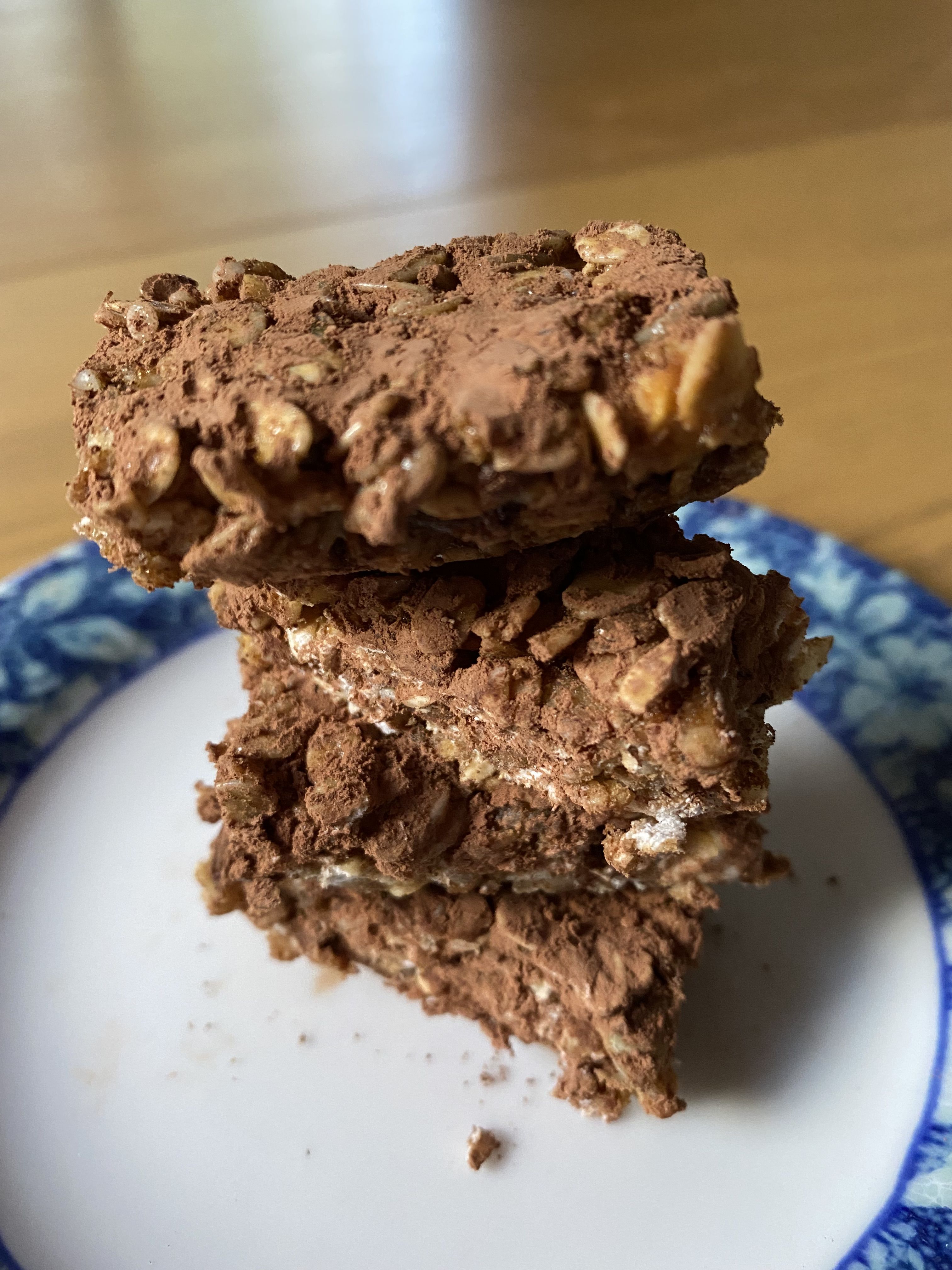 Toasted Fruit & Nut Muesli Cacao Slice | bunch