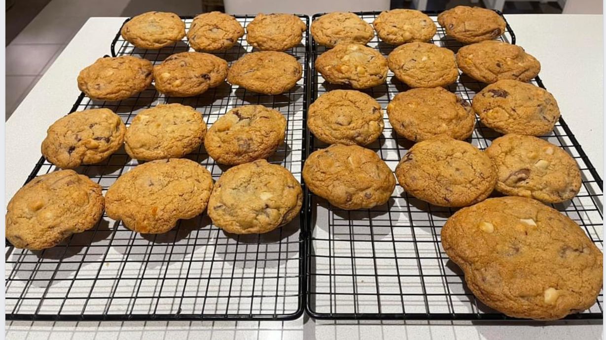 Chocolate macadamia cookies | bunch