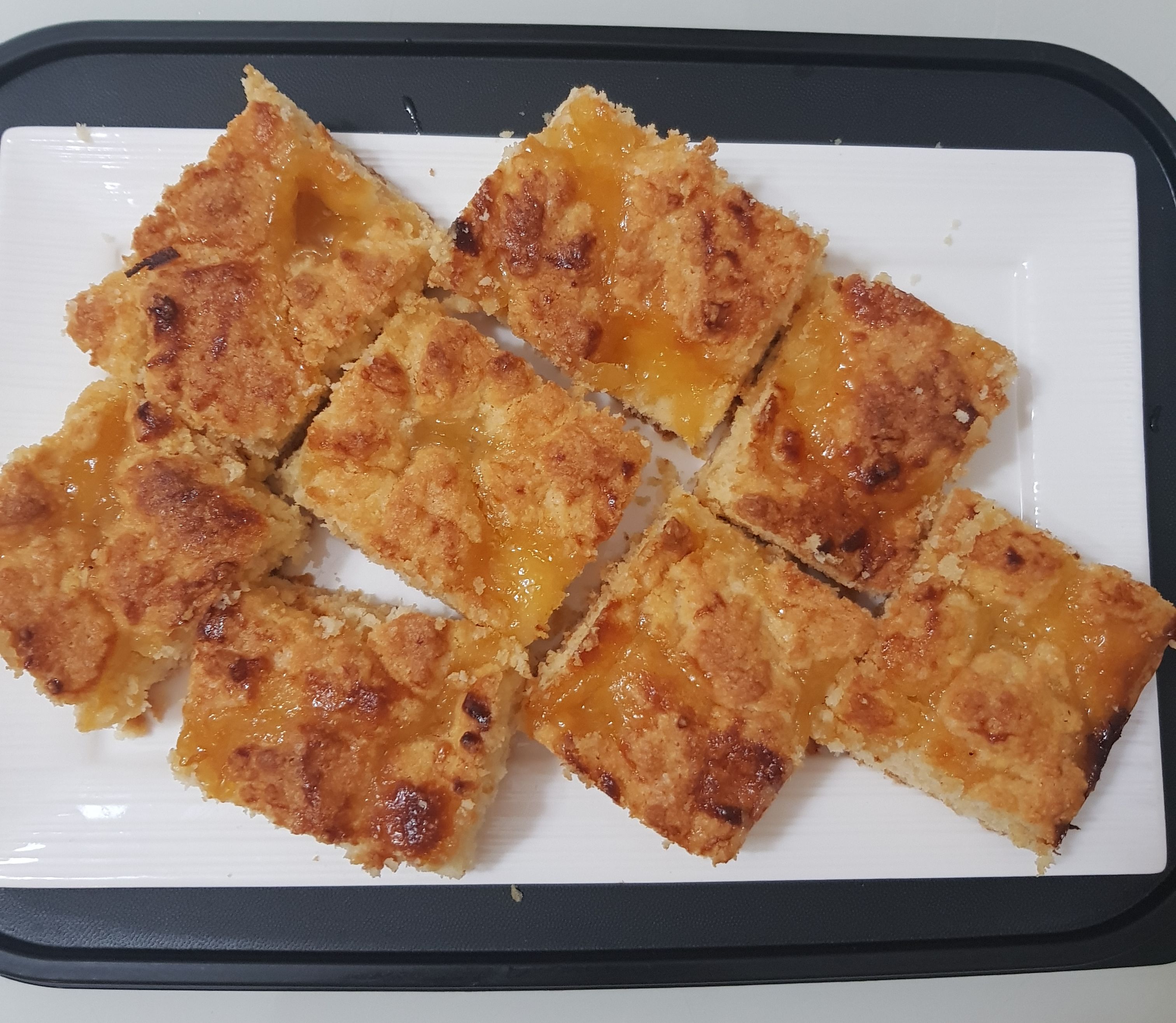 Lemon Shortcake Slice | bunch