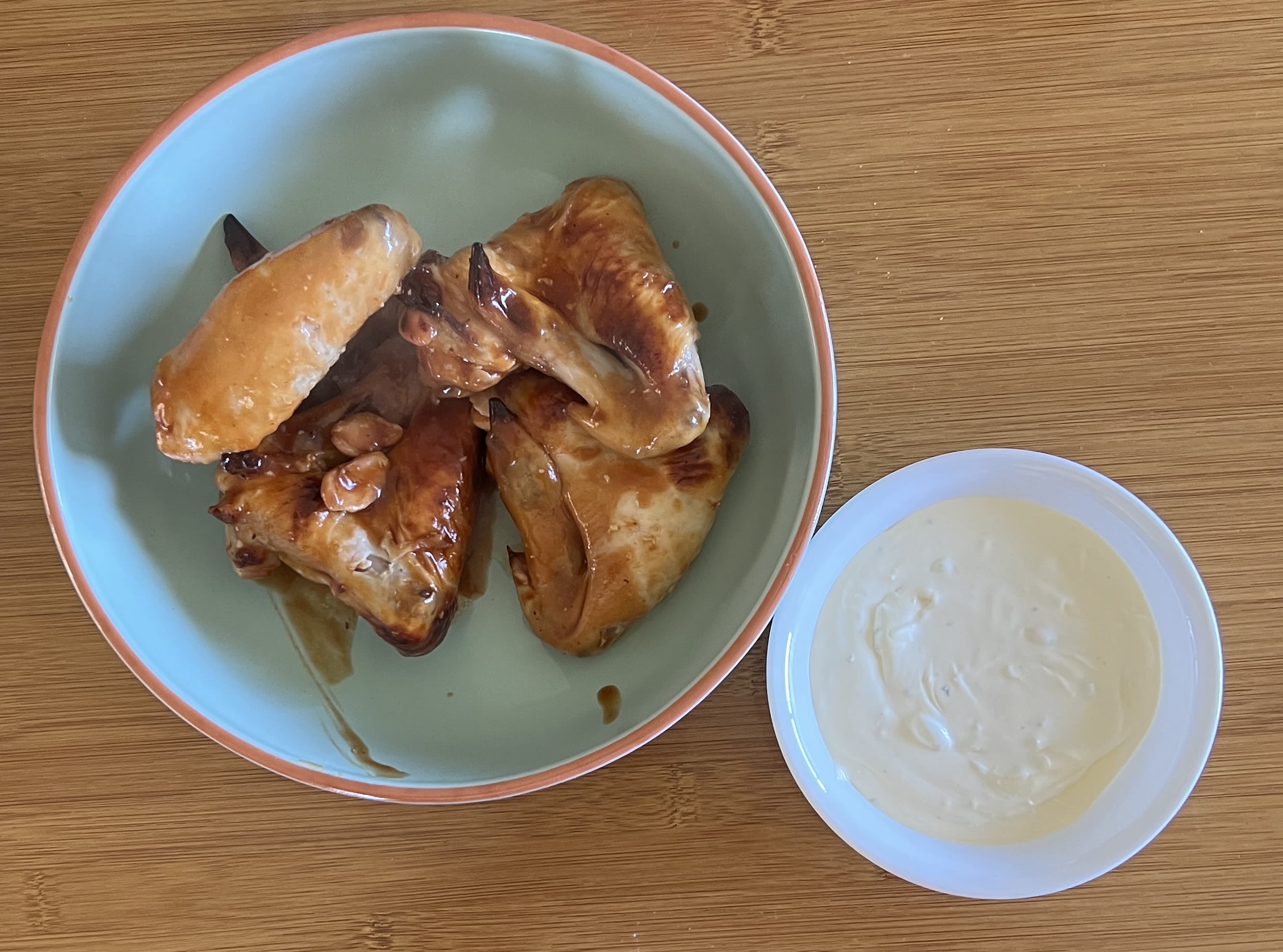 Buffalo sauce & blue cheese dipping sauce | bunch