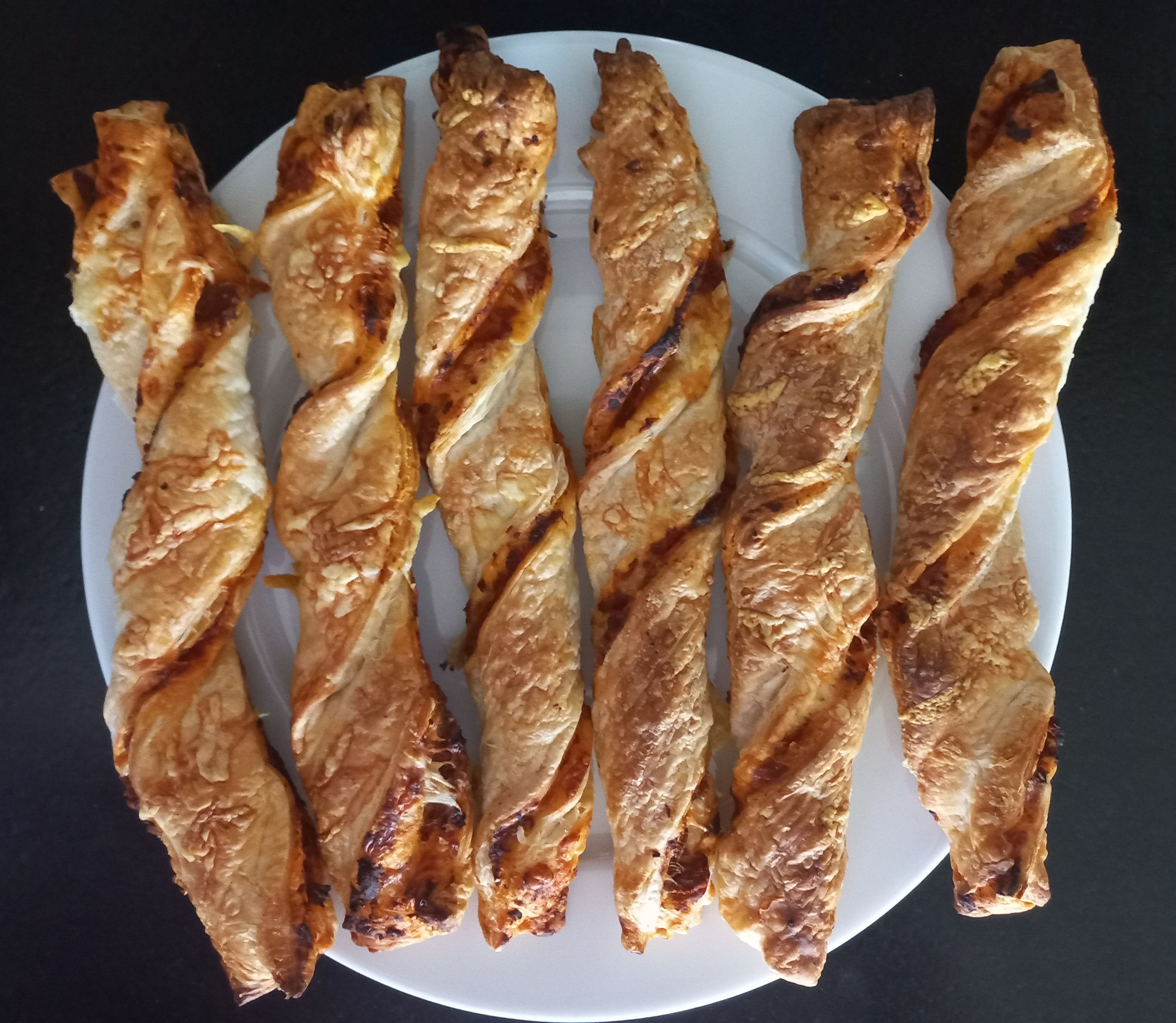 Cheesy Tuna Twists | bunch