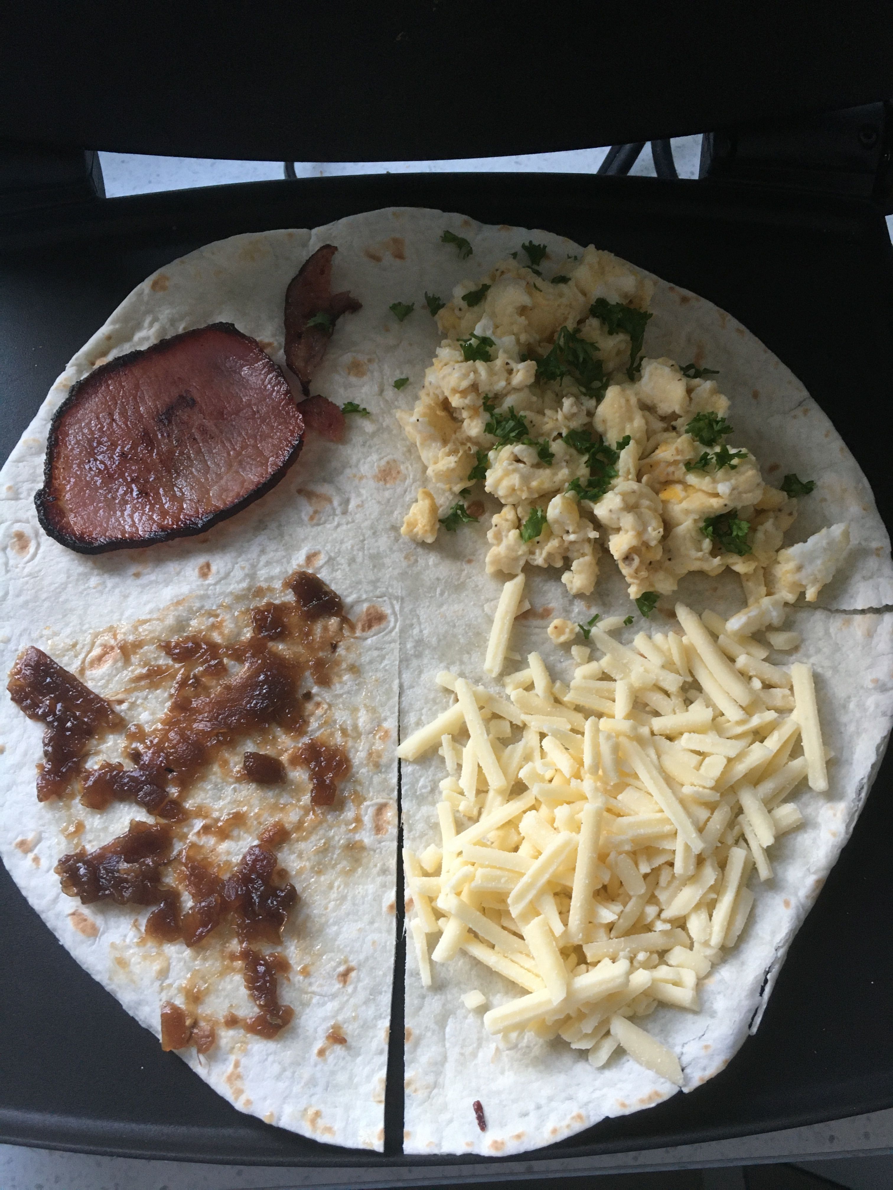 Breakfast toasted wrap | bunch