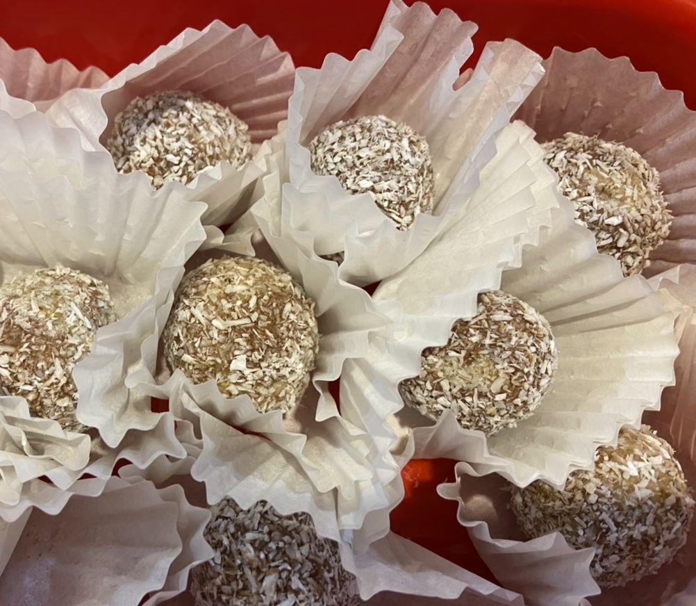 Nut mixture balls | bunch