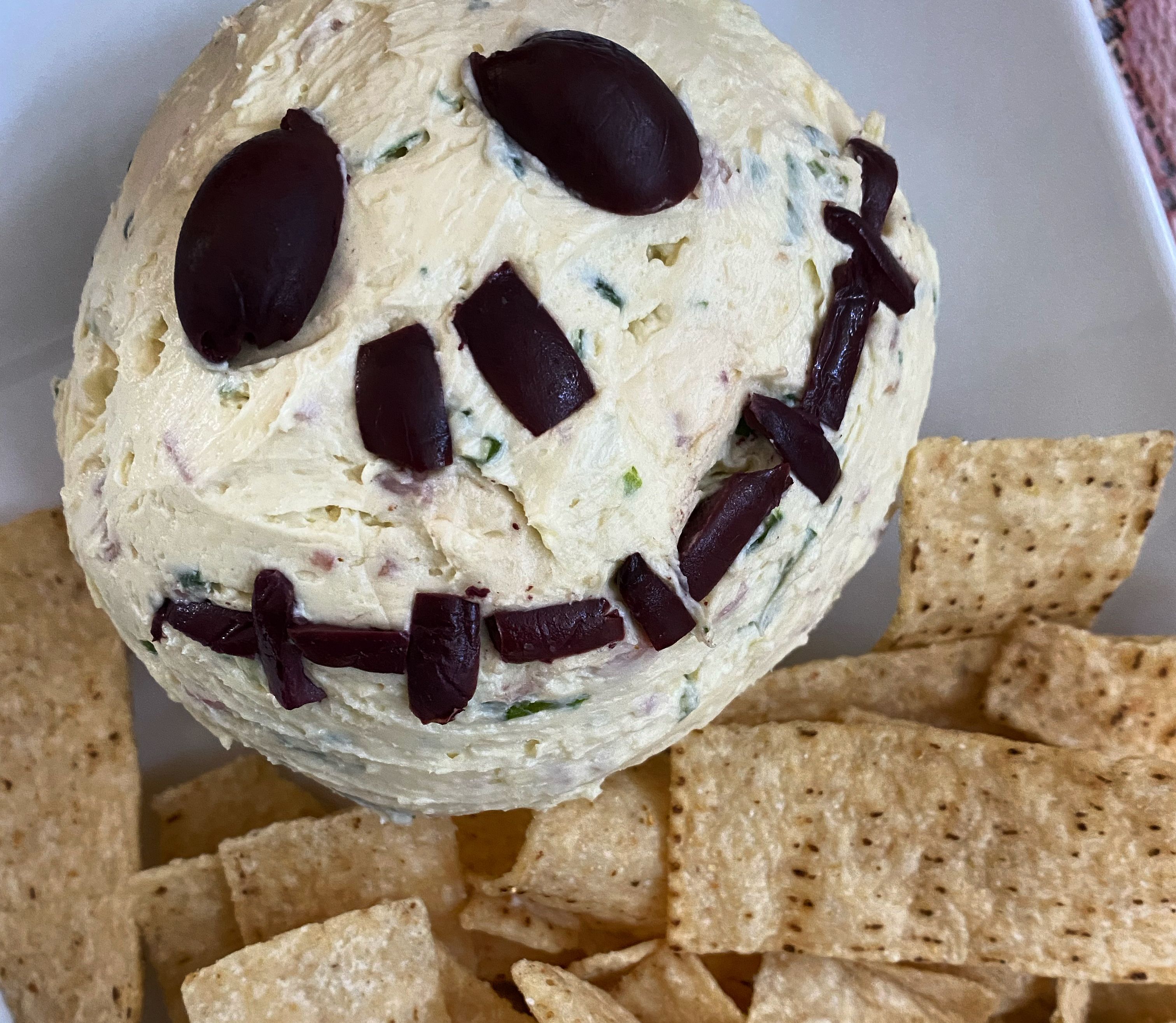 Halloween Cheese Ball | bunch