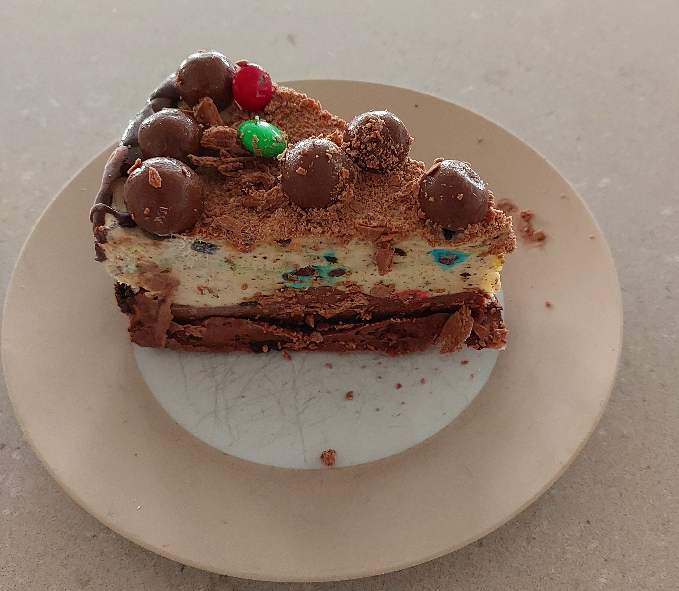 2 layer Ice cream cake with mix ins | bunch