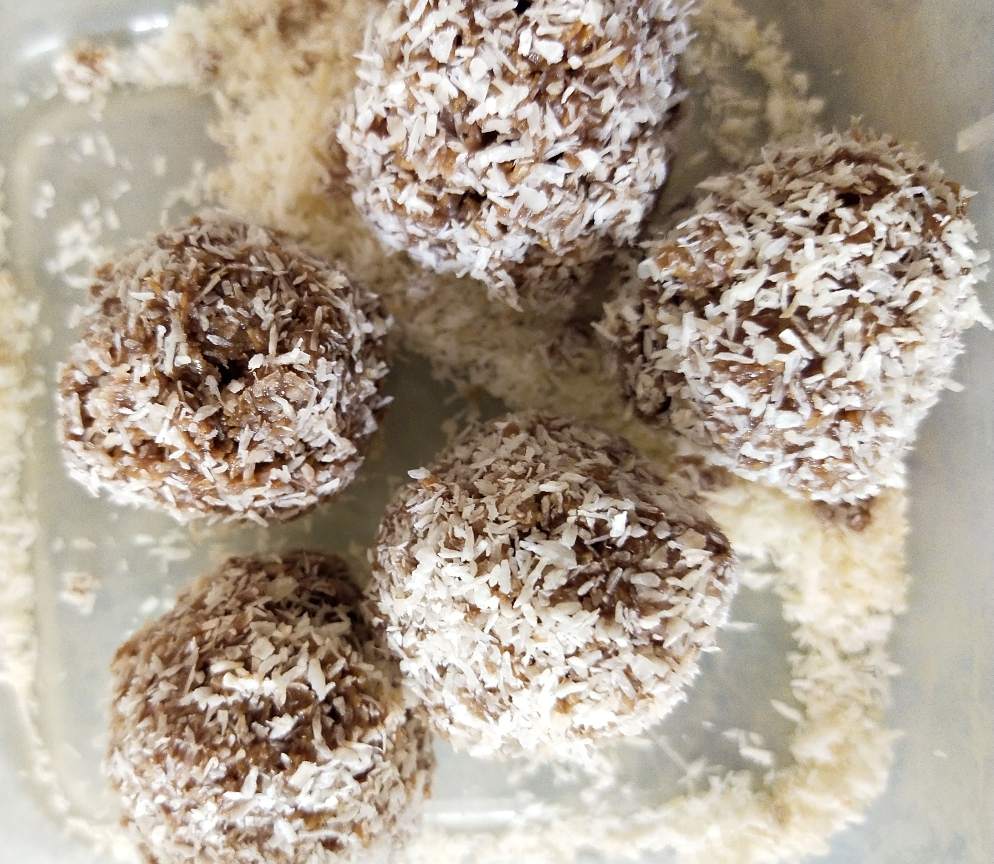 Weet-Bix Chocolate Balls | bunch